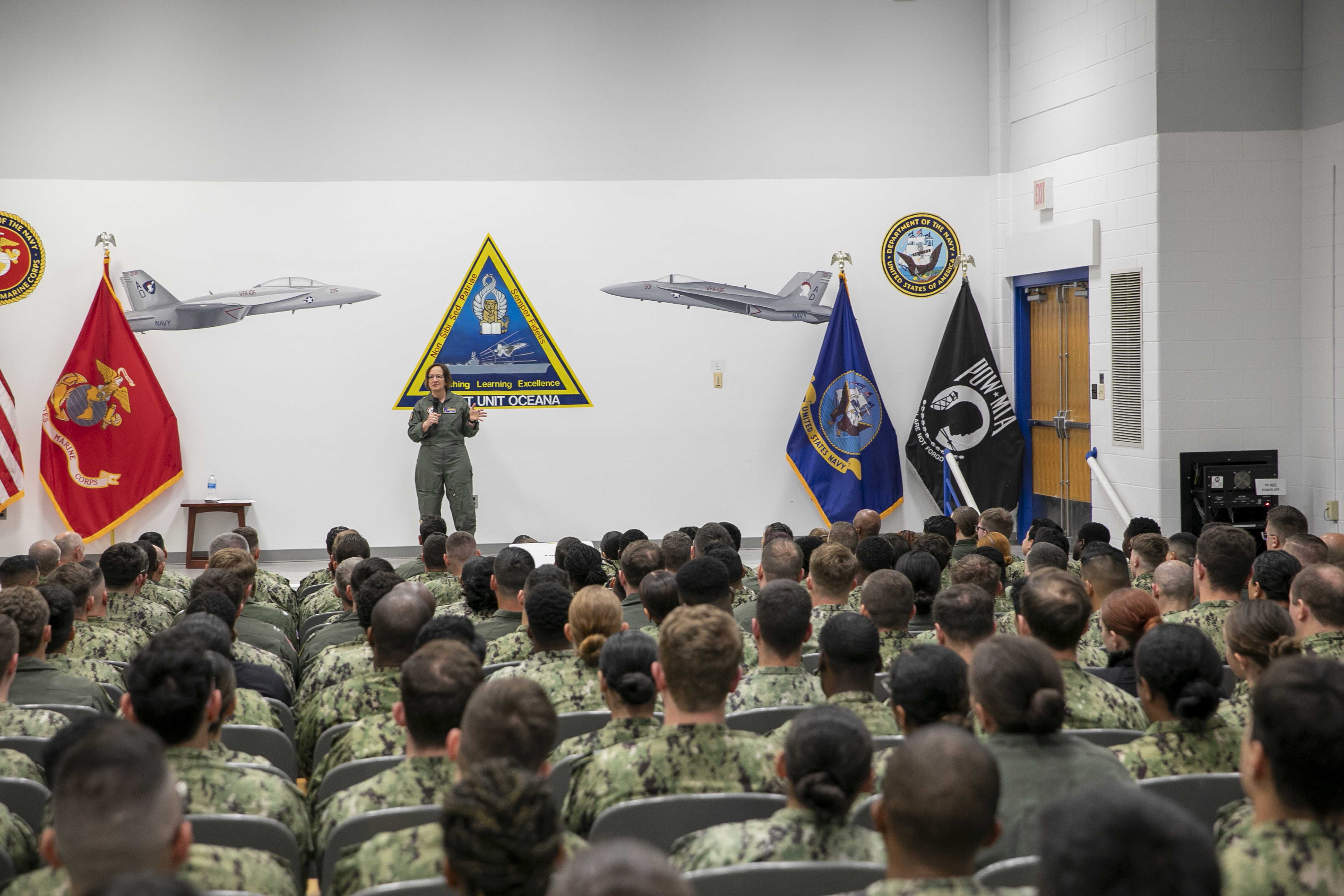 CNO Visits Sailors in Hampton Roads, Discusses Warfighting > United ...