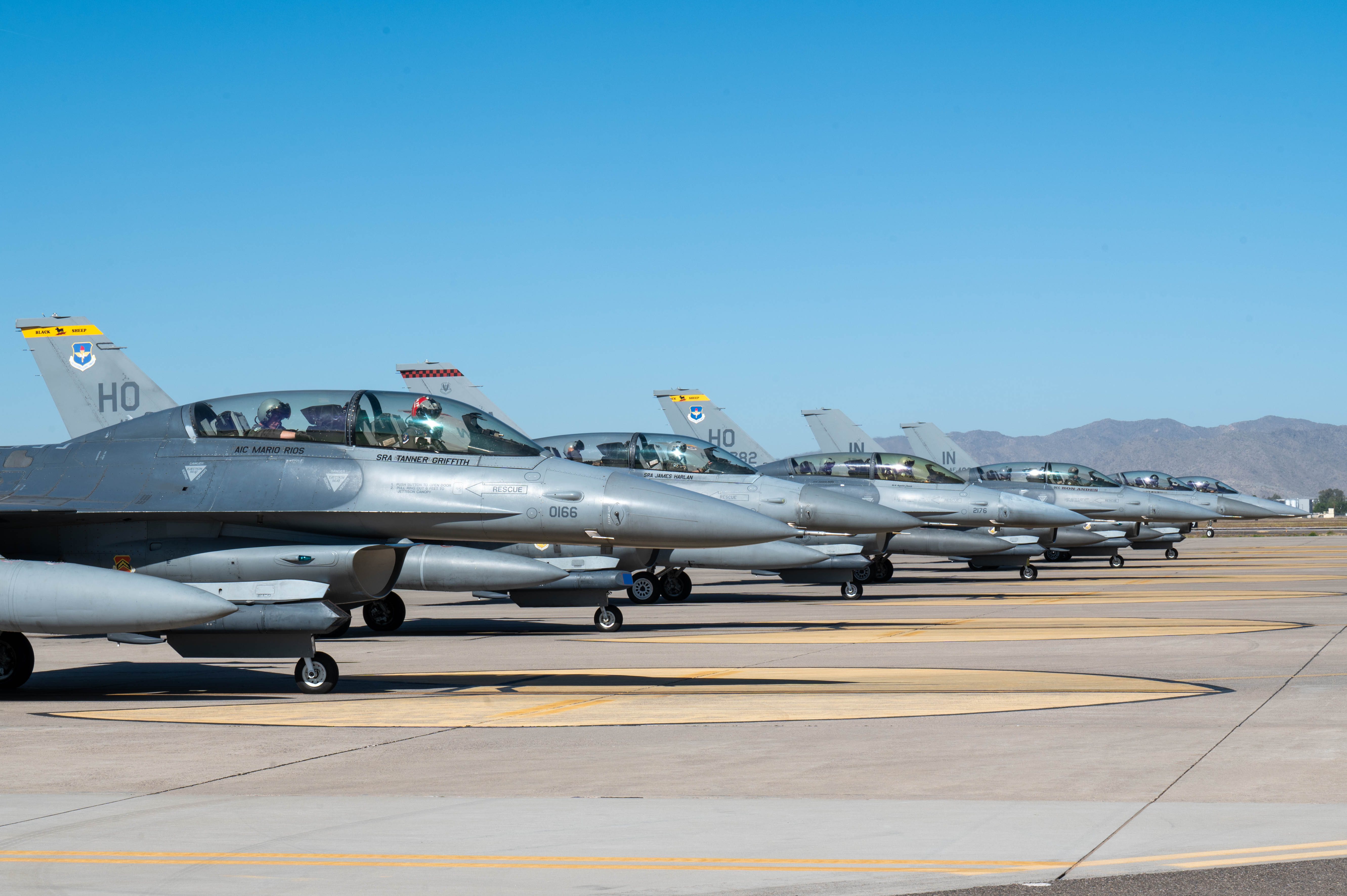 309th takes final vacation with F-16's > Air Education and Training ...