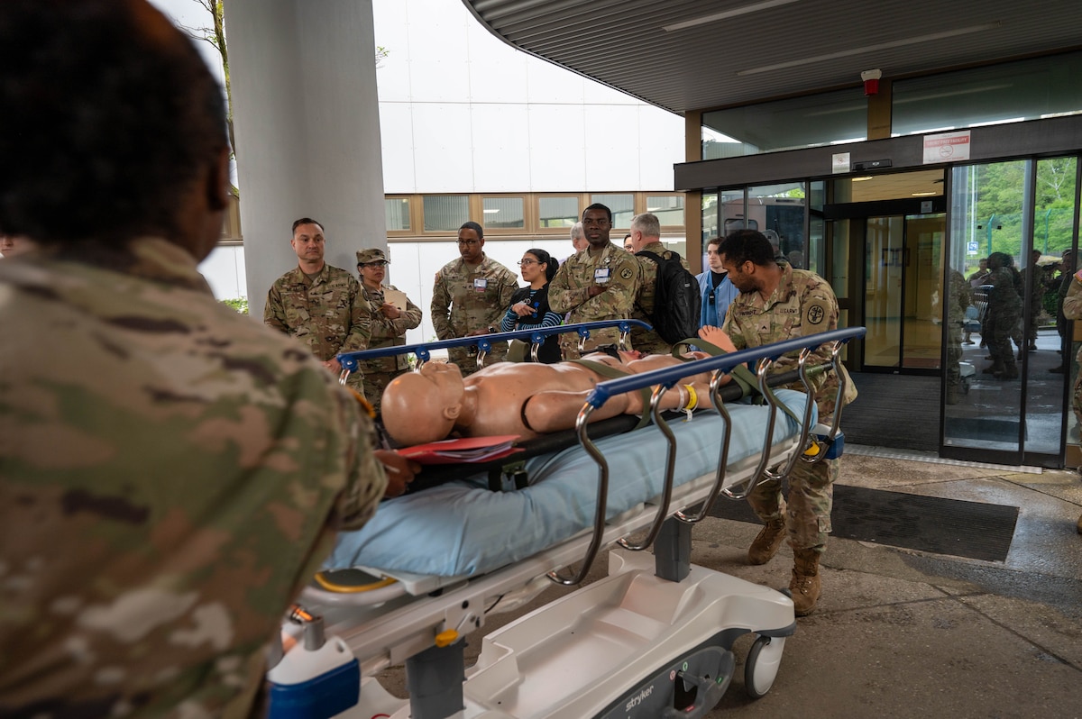 Medical teams unite! US and NATO personnel conduct medical training ...