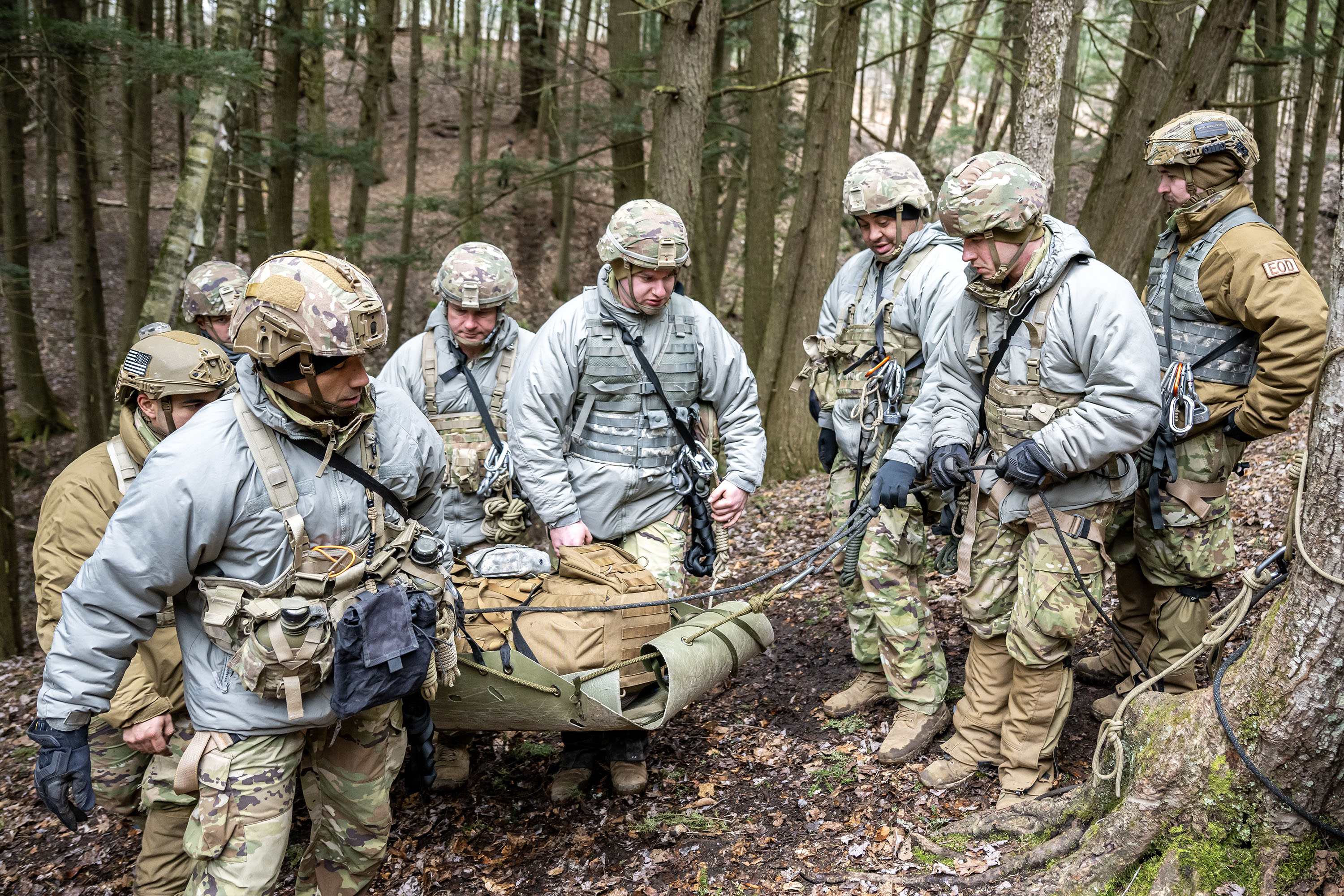 Knots, Pulleys & Climbing: This Is How Military Mountaineers Are Made ...