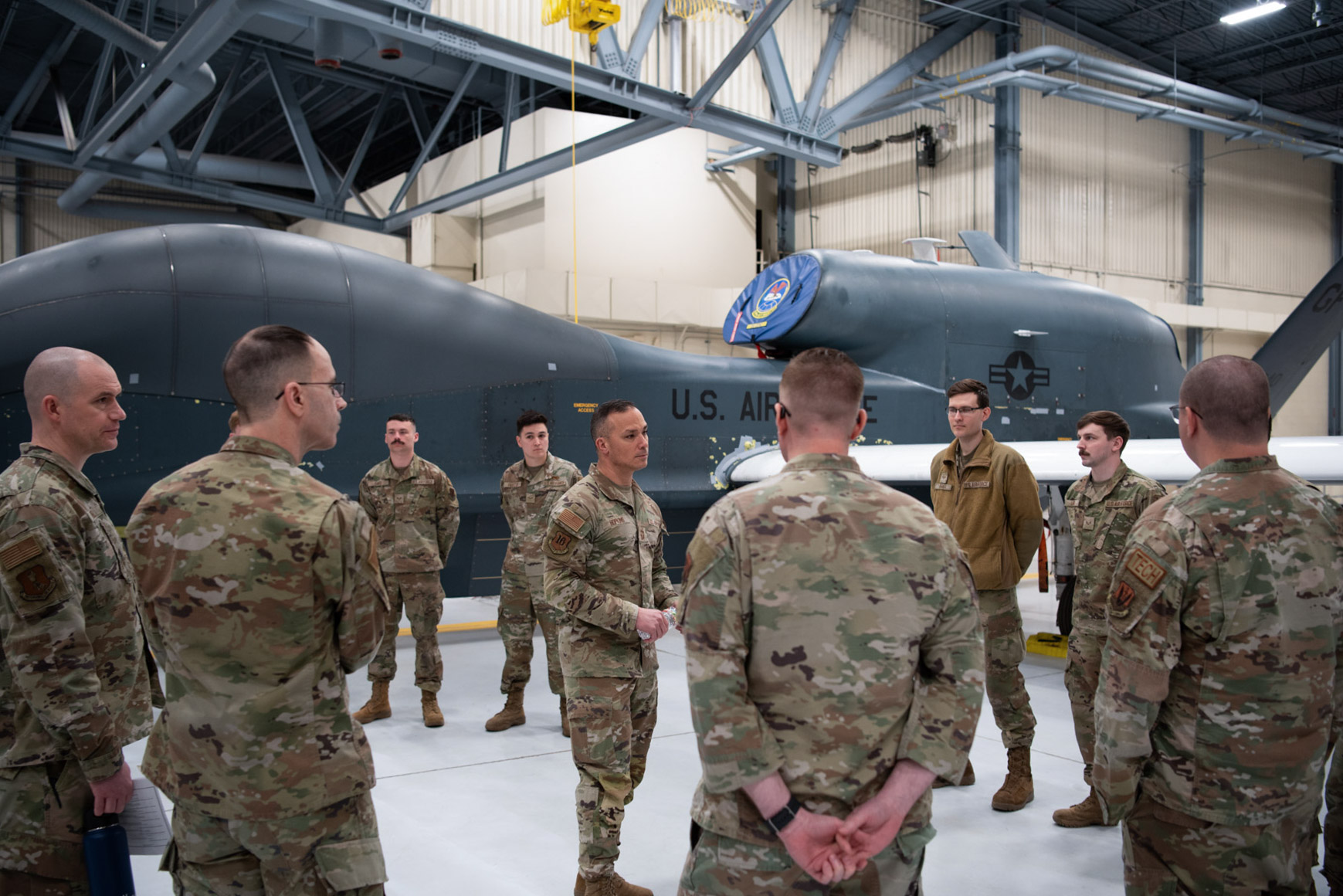 16th Air Force Command Chief visits Grand Forks Air Force Base > Grand ...