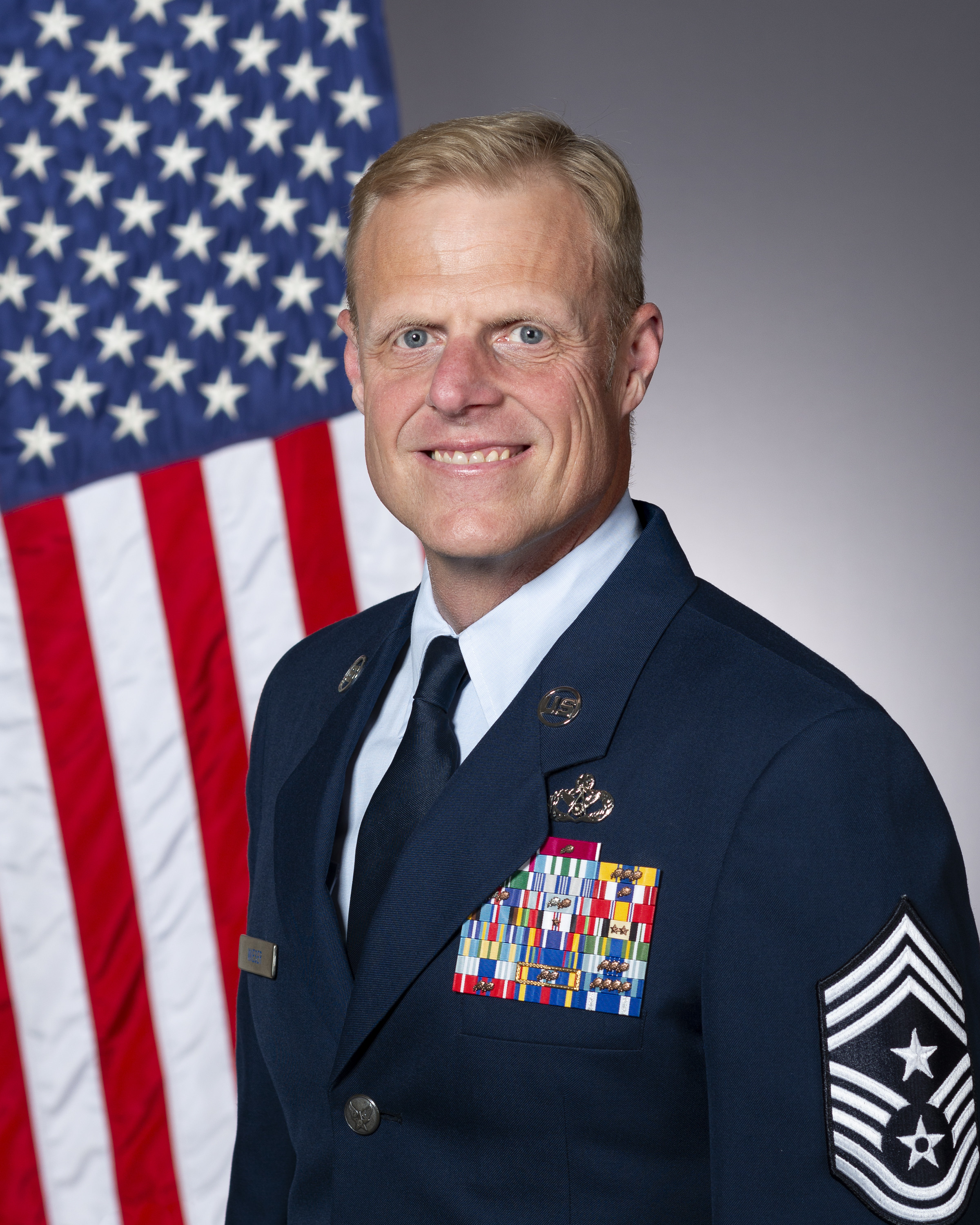 CHIEF MASTER SERGEANT TIMOTHY J. WIESER > Air Force Life Cycle ...