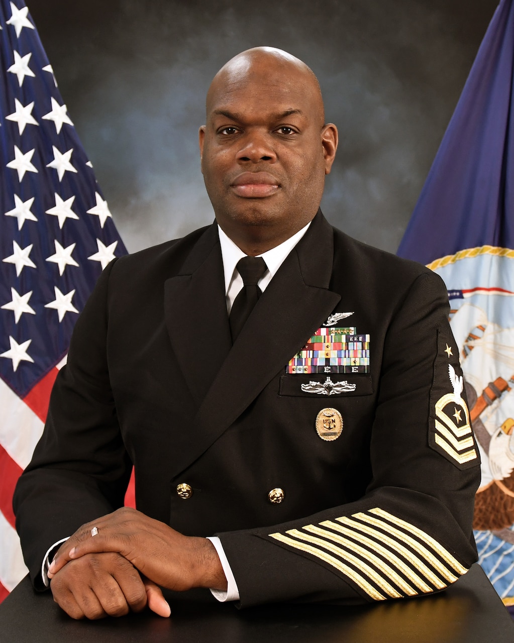 forcm > Commander, Navy Installations Command > Bio Detail