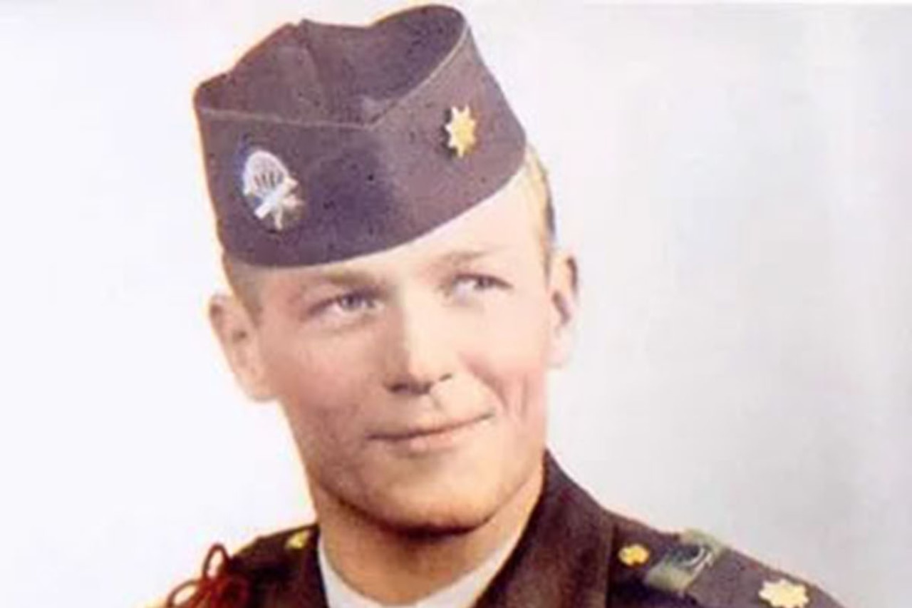 Reluctant WWII Hero Immortalized With Statue Near Utah Beach > U.S ...