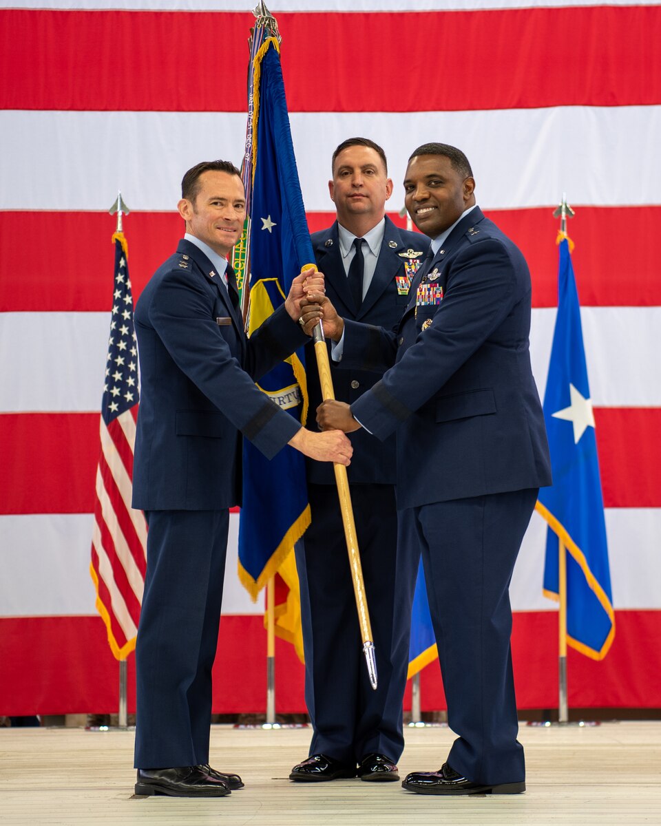 86 AW welcomes new commander > Ramstein Air Base > Article Display