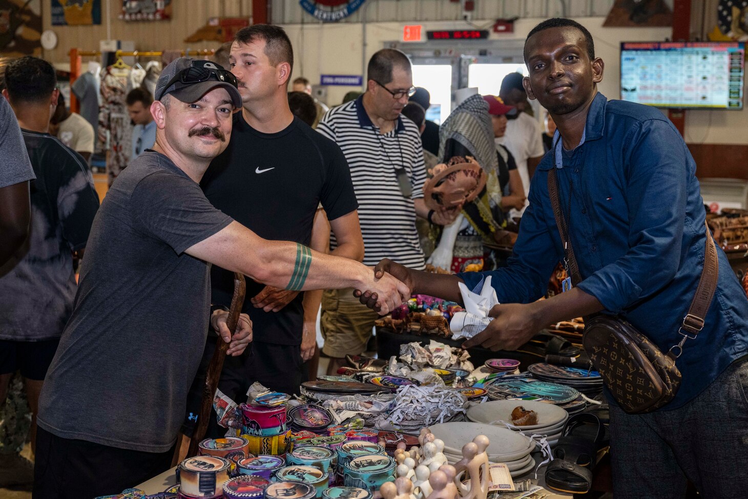 Biannual CLDJ Bazaar Connects Service Members with Djiboutian Artists ...