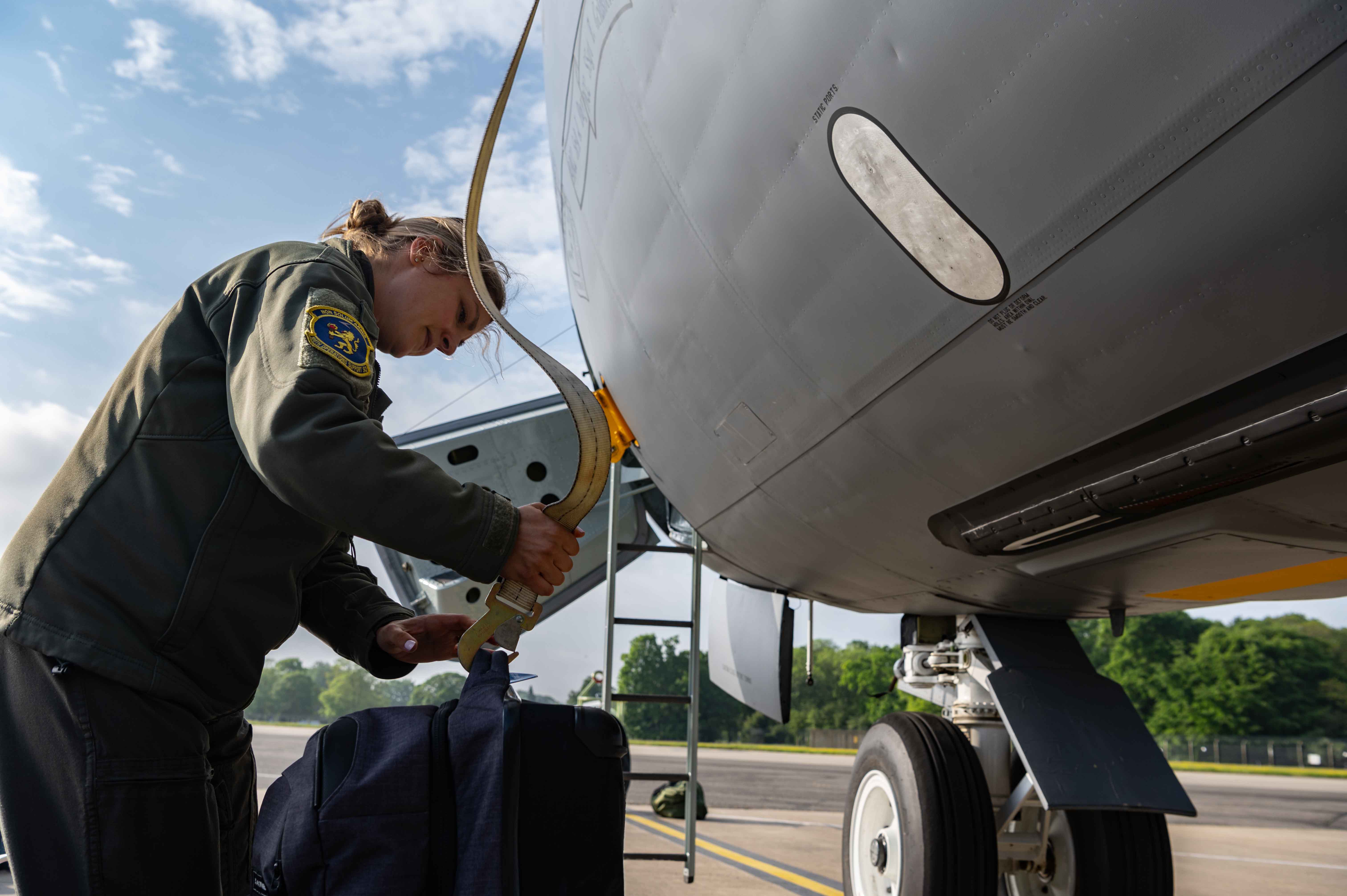 Exercise: Aw-R-Go: KC-135 preflight check > Royal Air Force Mildenhall ...