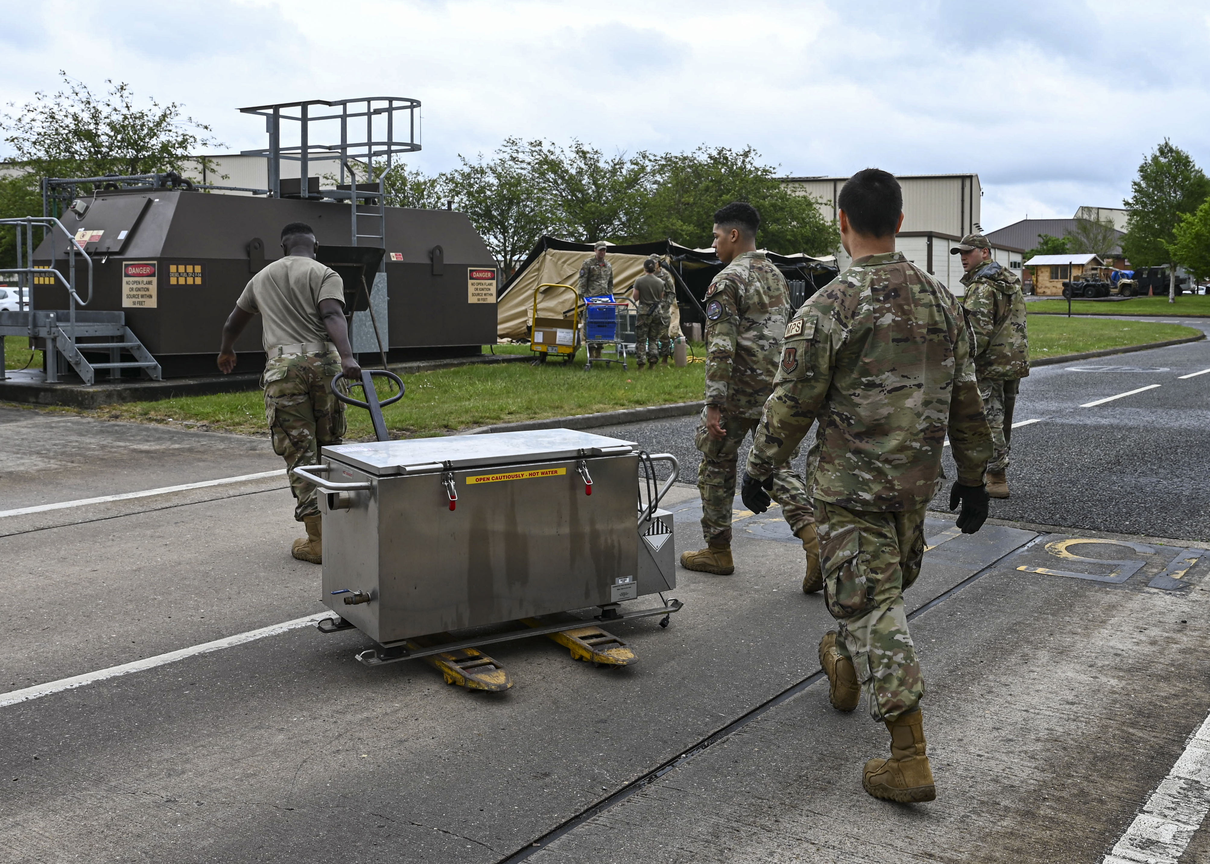 Exercise: Aw-R-Go, Deployment Kitchen > Royal Air Force Mildenhall ...