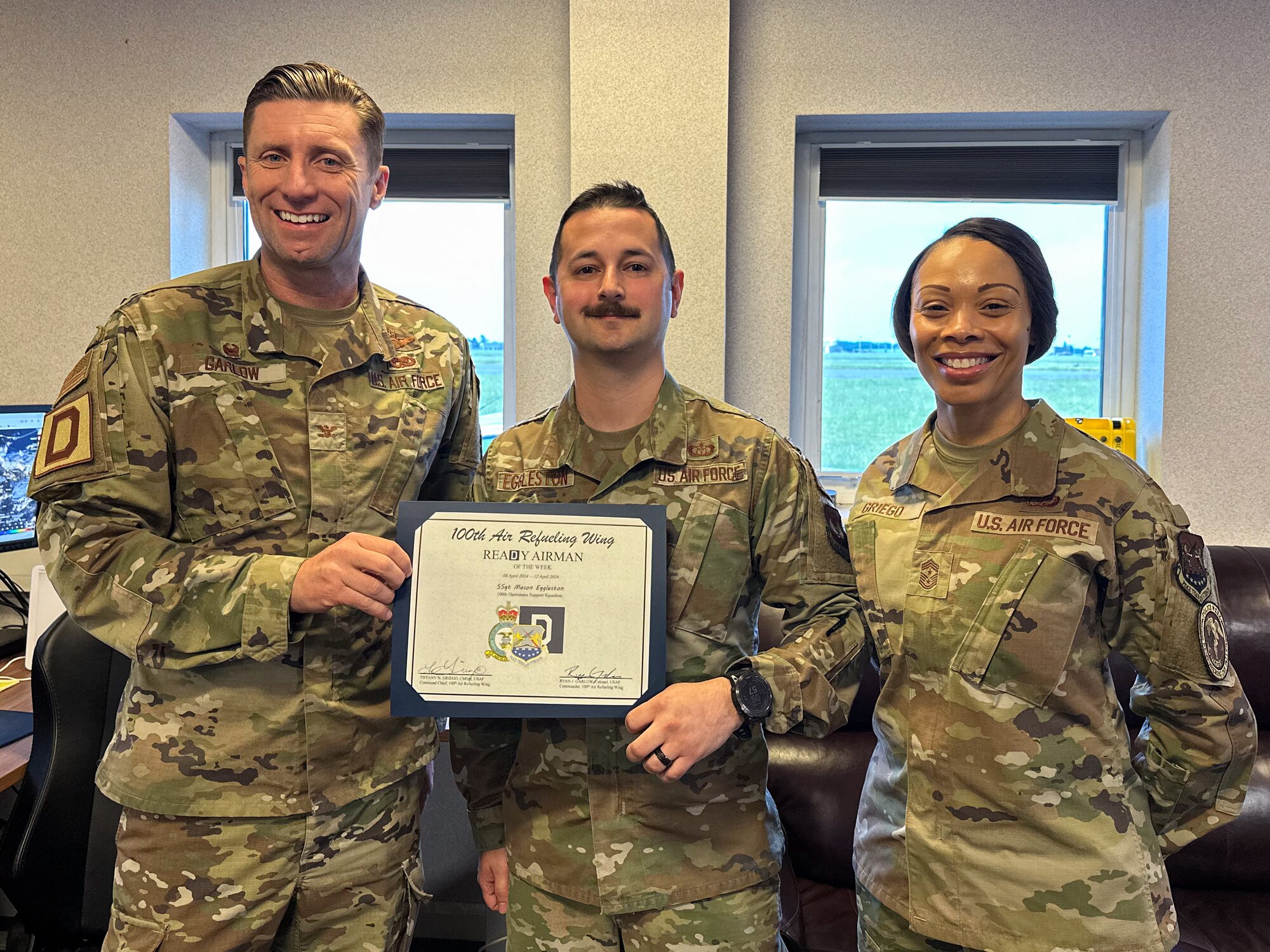 ReaDy Airman of the Week: 100th OSS Airman recognized > Royal Air Force ...