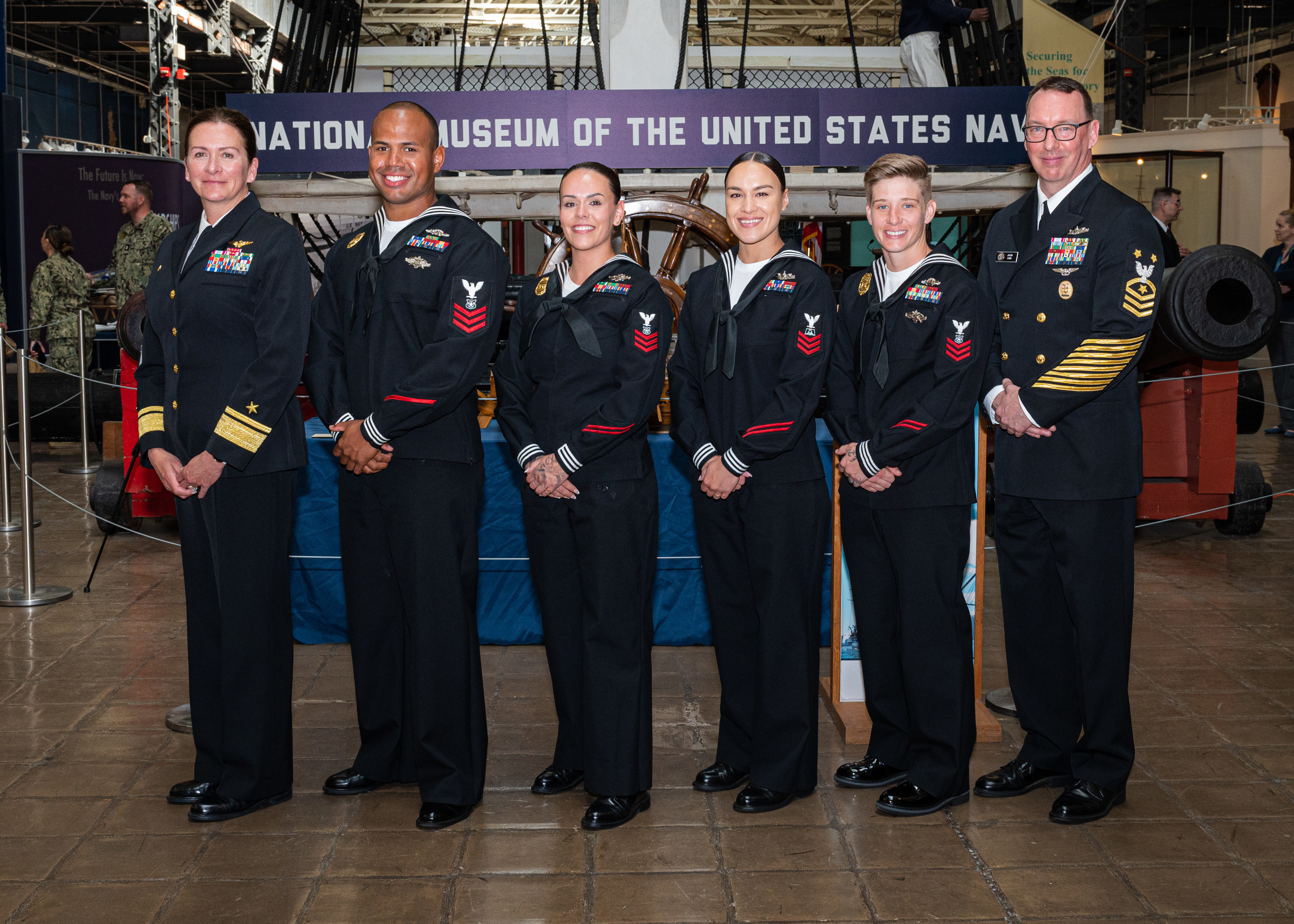 Hawaii Sailor recognized as CNRH, JBPHH Sailor of the Year > Commander ...