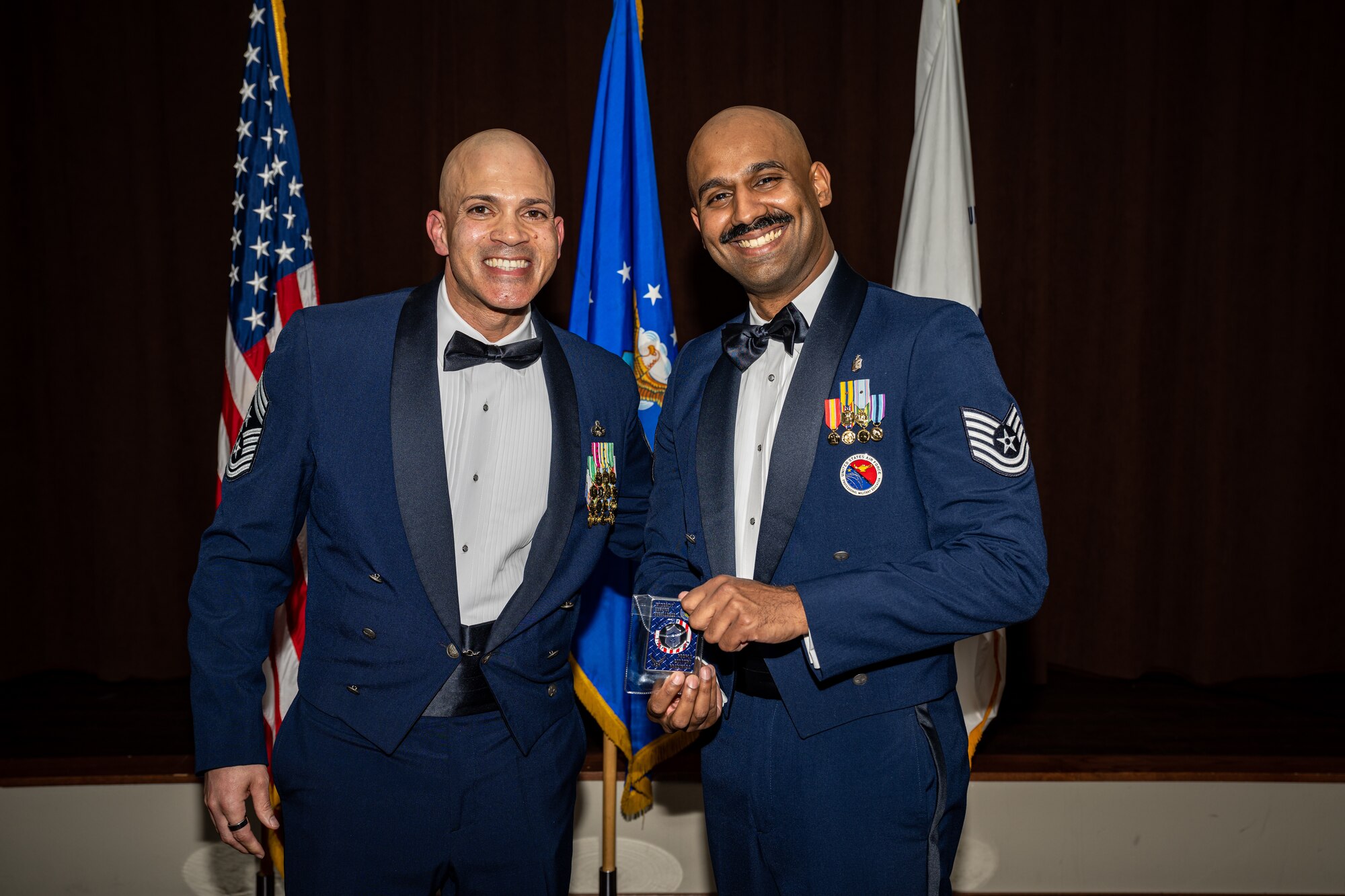 Wright-Patt gathers to honor ALS Class 24-D graduates > 445th Airlift ...