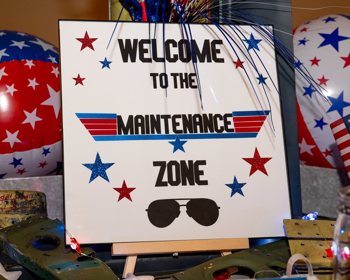 Spouses Enjoy Top Gun Themed Dinner > Seymour Johnson Air Force Base ...