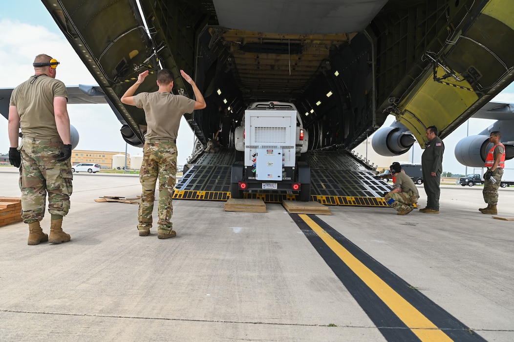 433rd Airlift Wing > Home