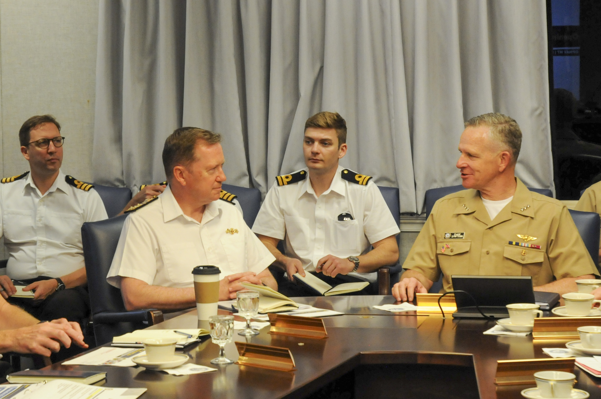 U.S. Navy Hosts U.K. Navy, Holds Bilateral Staff Talks > United States ...