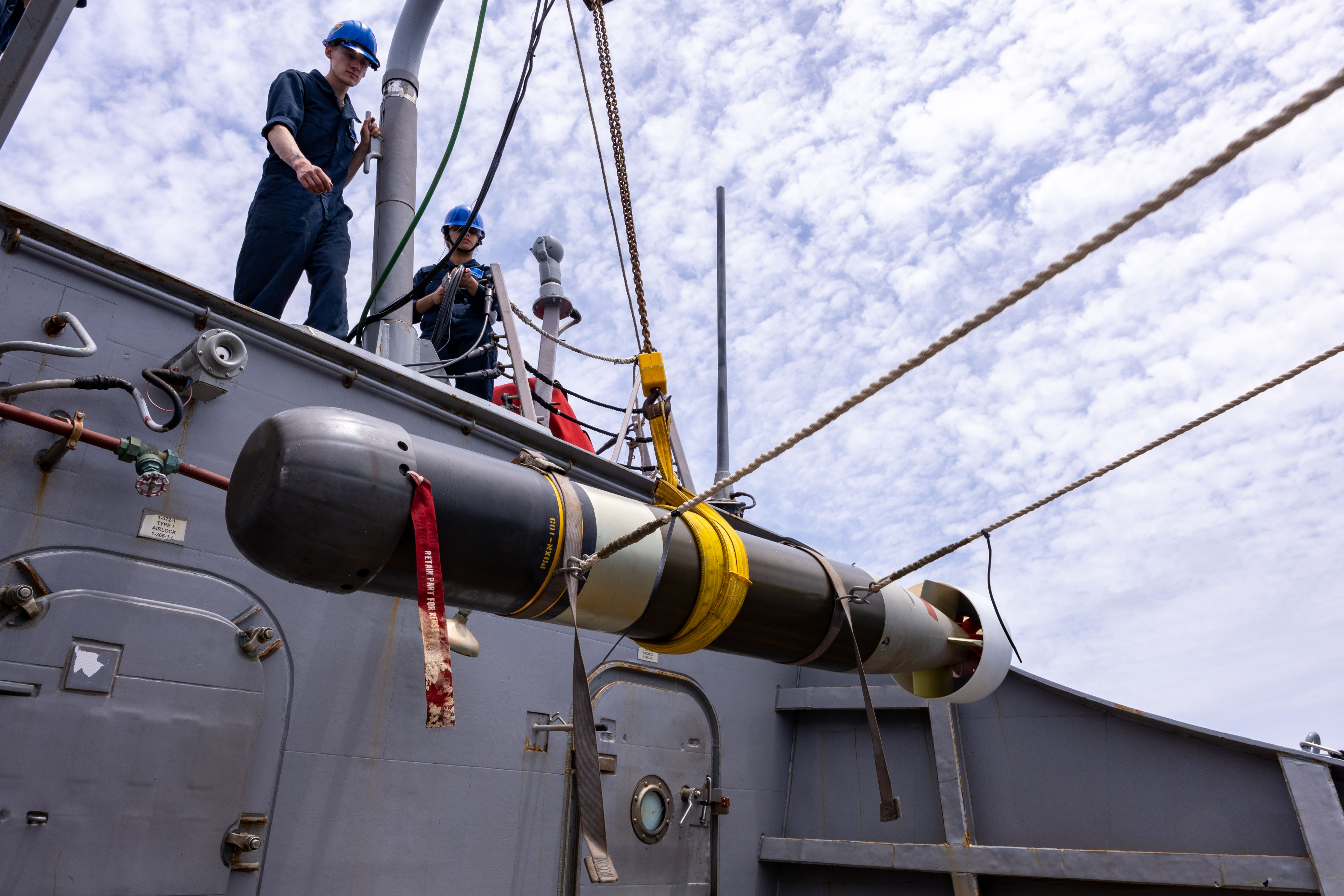 USS Higgins (DDG 76) Torpedo Loading