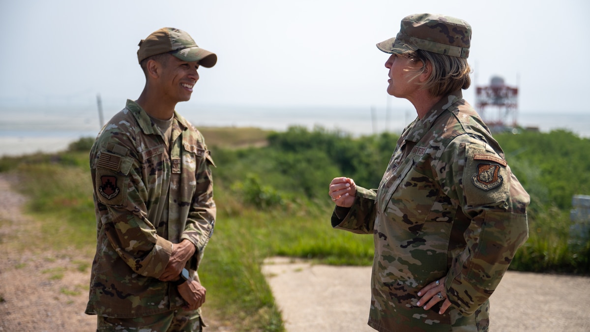 Pacific Air Forces command team visits Wolf Pack, gives strategic ...