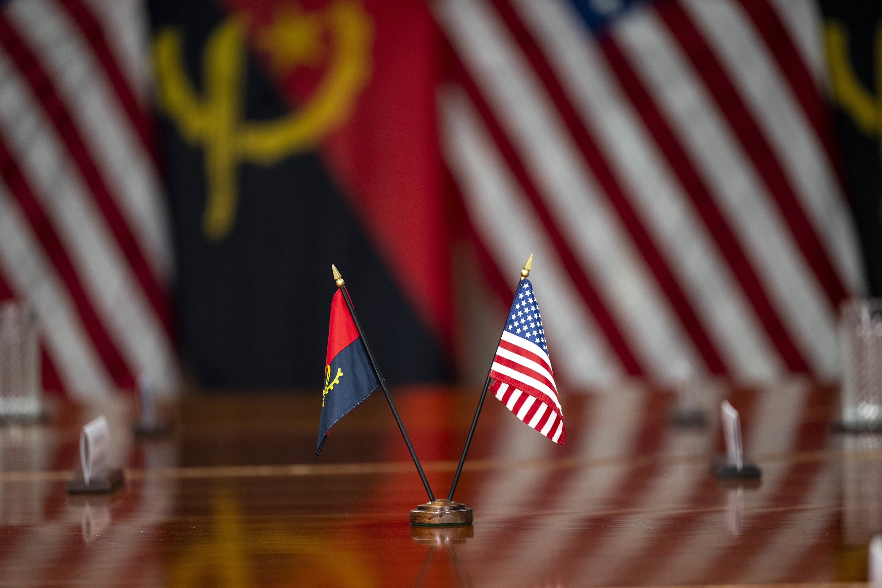 U.S., Angolan Defense Leaders Discuss Deepening Cooperation > U.S ...