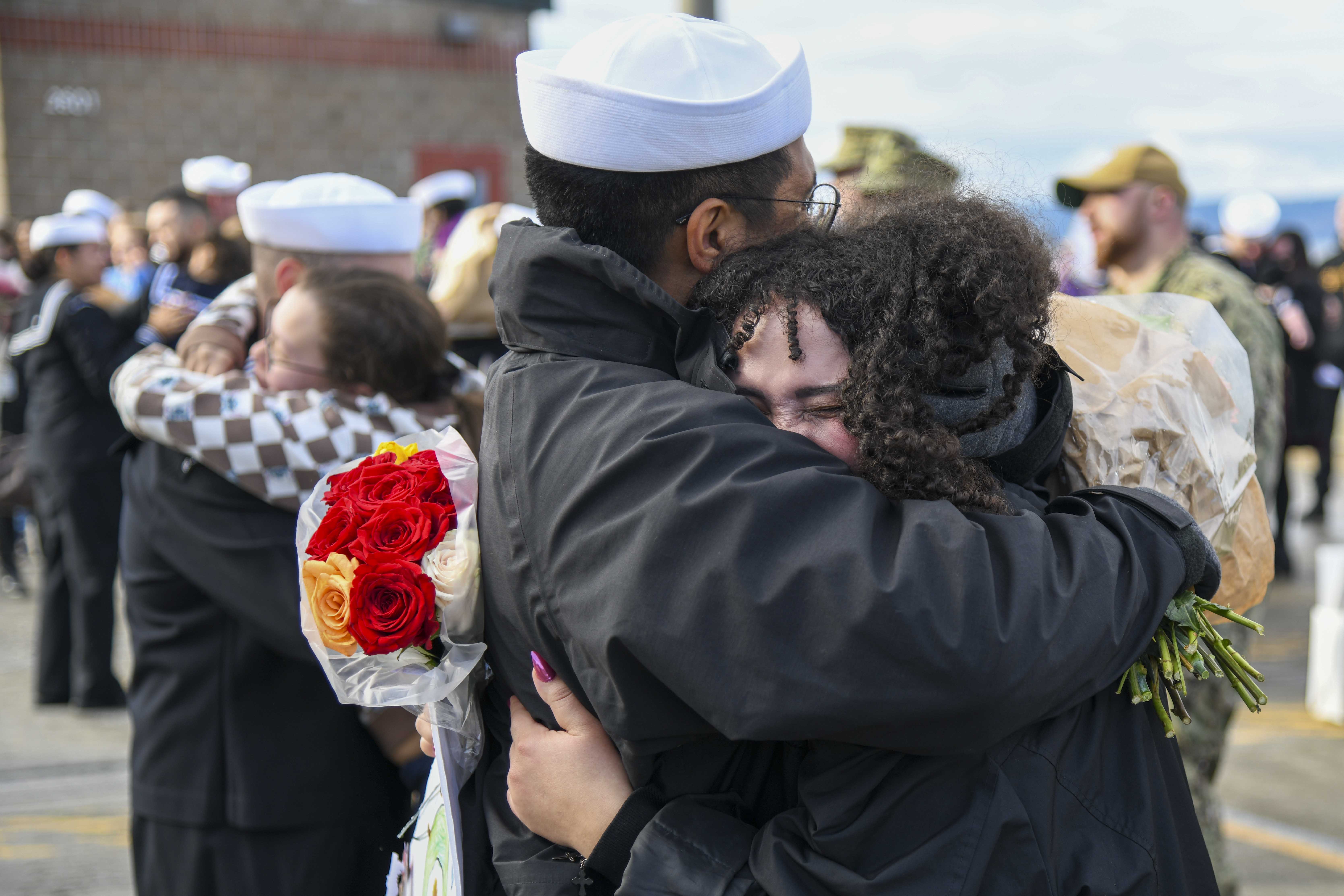 USS John S. McCain Returns Home from Deployment > United States Navy ...