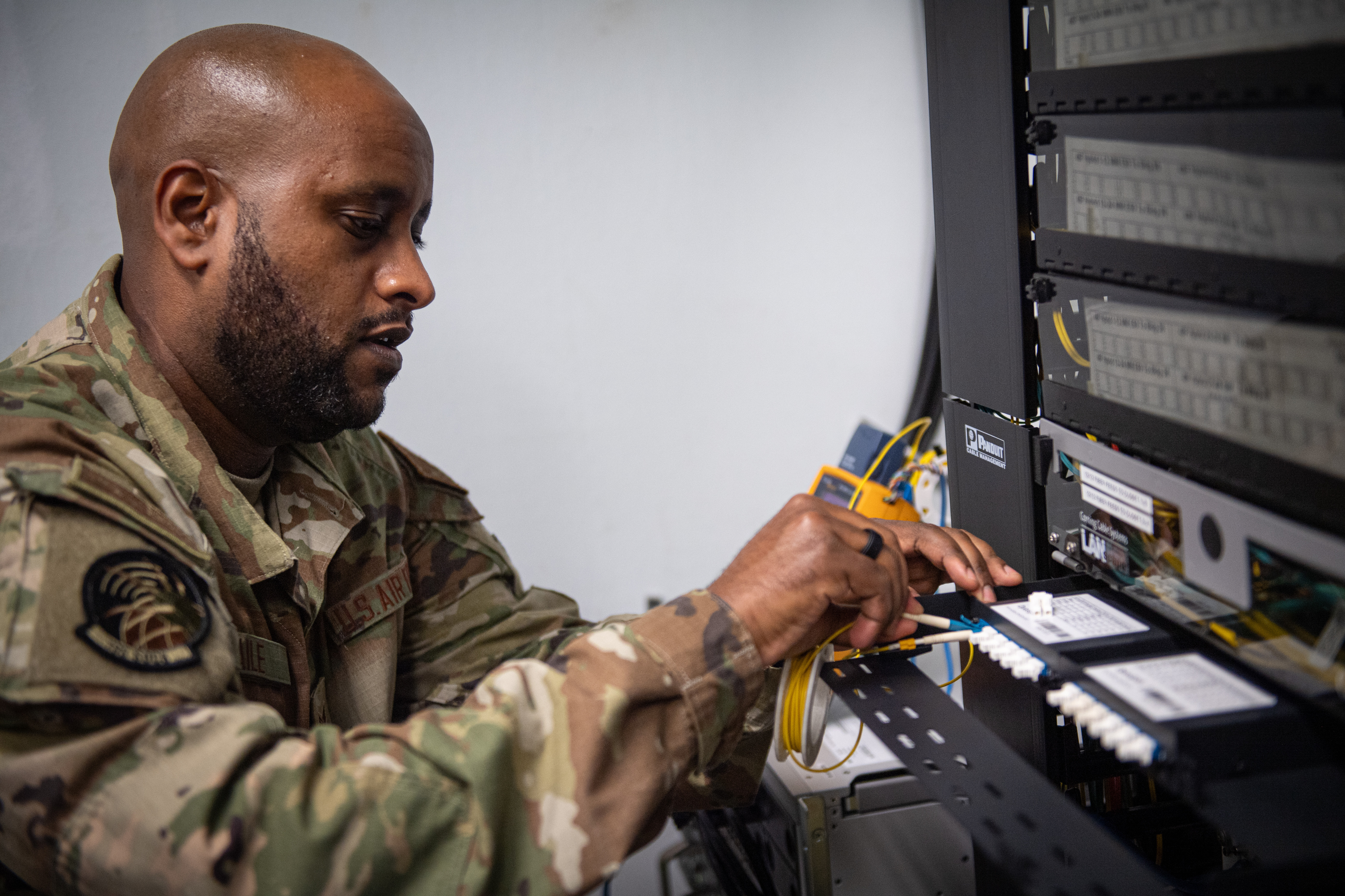Comm Squadron runs new fiber > 193rd Special Operations Wing > News