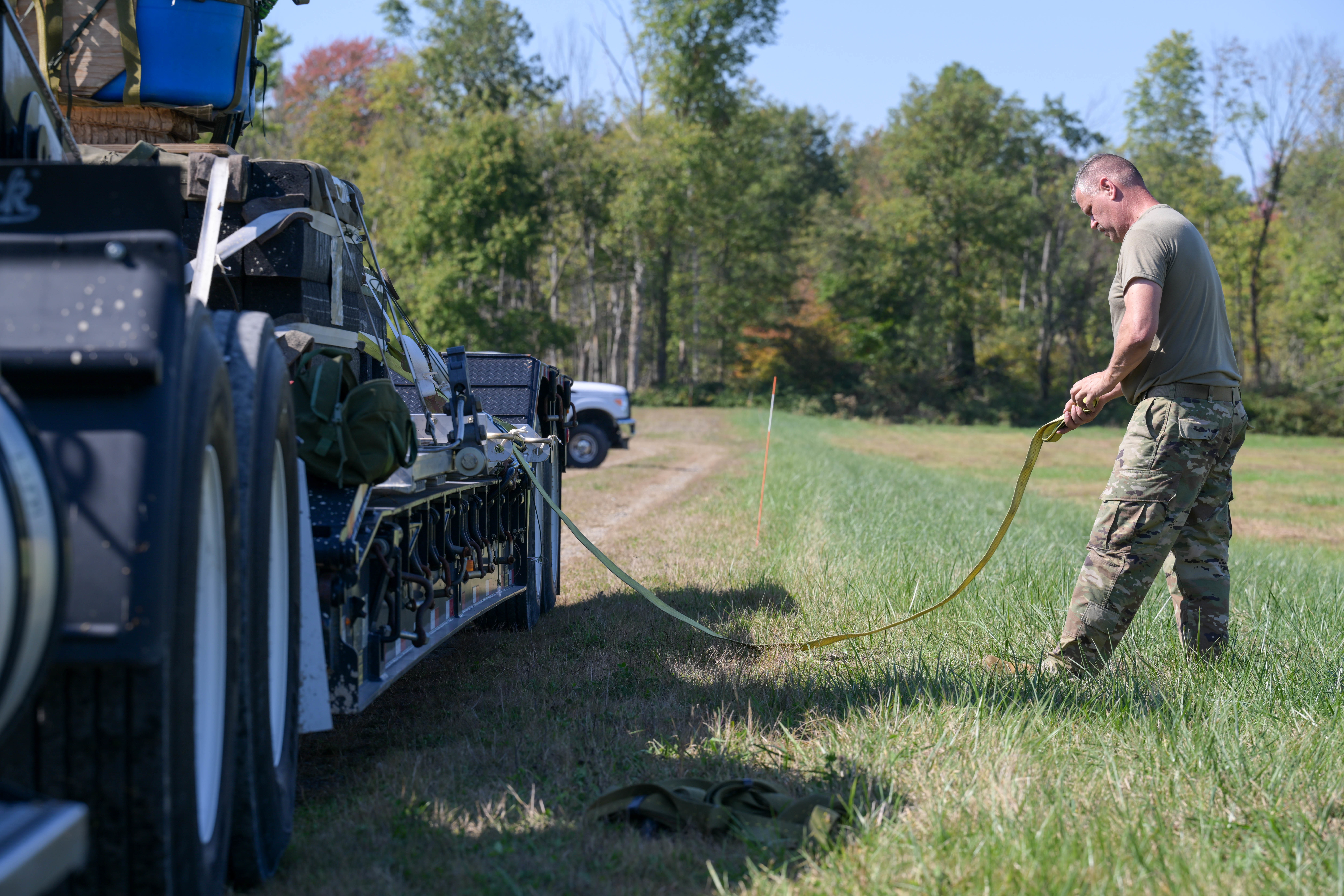Airdrop practice hits the mark for combat readiness > Air Force Reserve ...