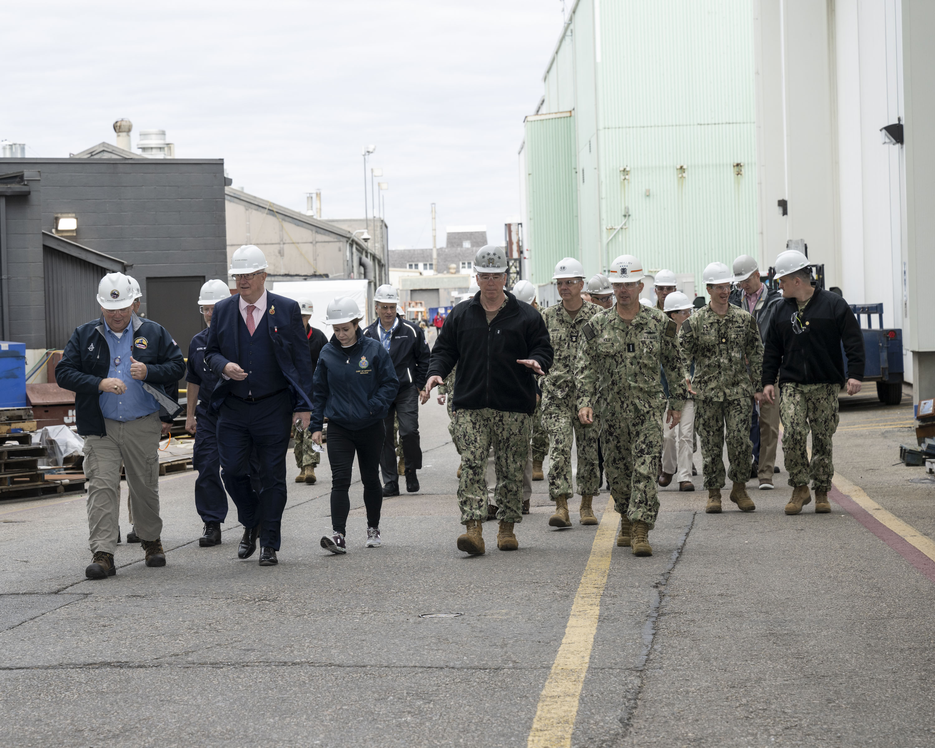 VCNO Visits Shipyards, Navy Leadership in Northeast Focused on ...