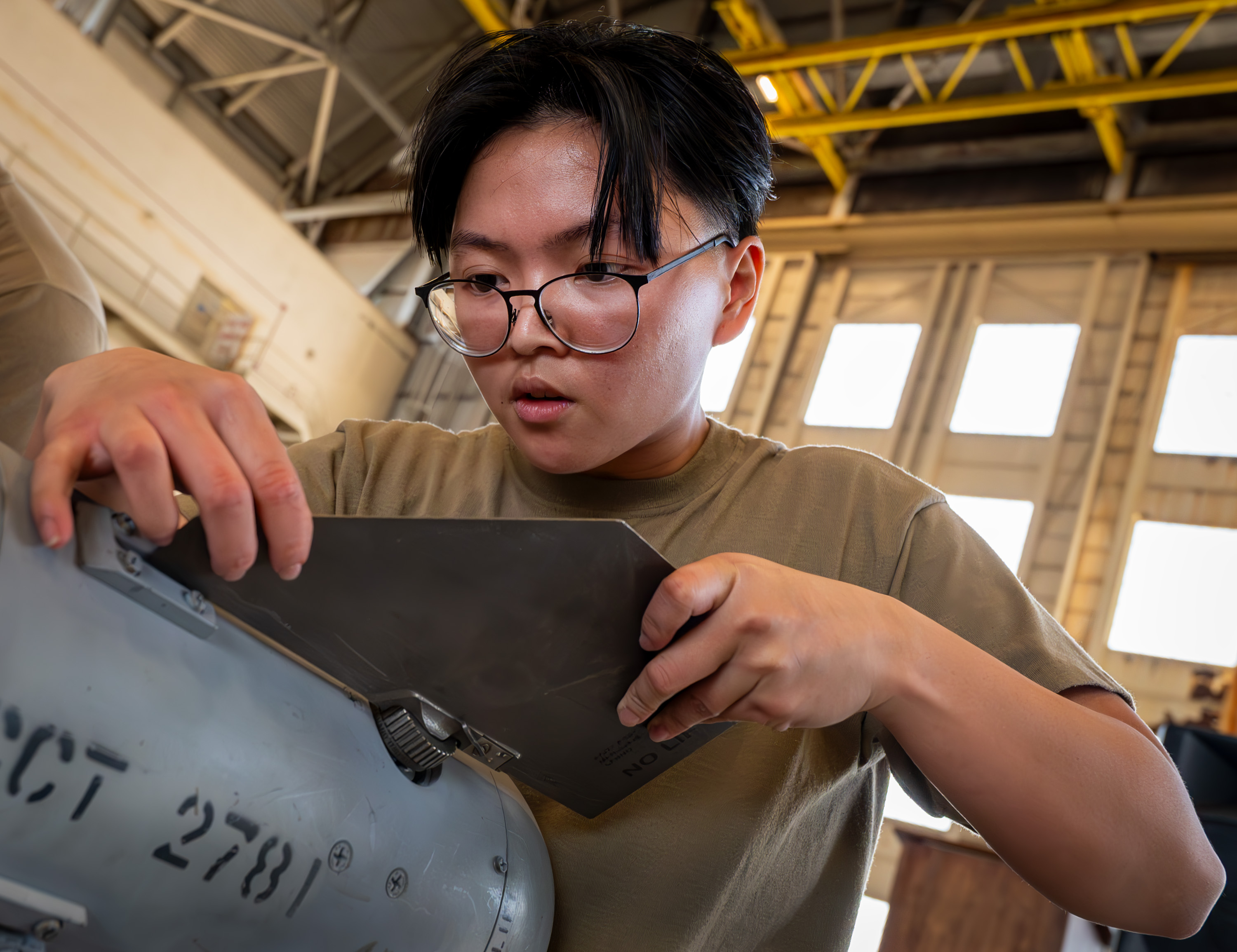 Weapons Hot for Red loadcrew team > Eglin Air Force Base > Article Display