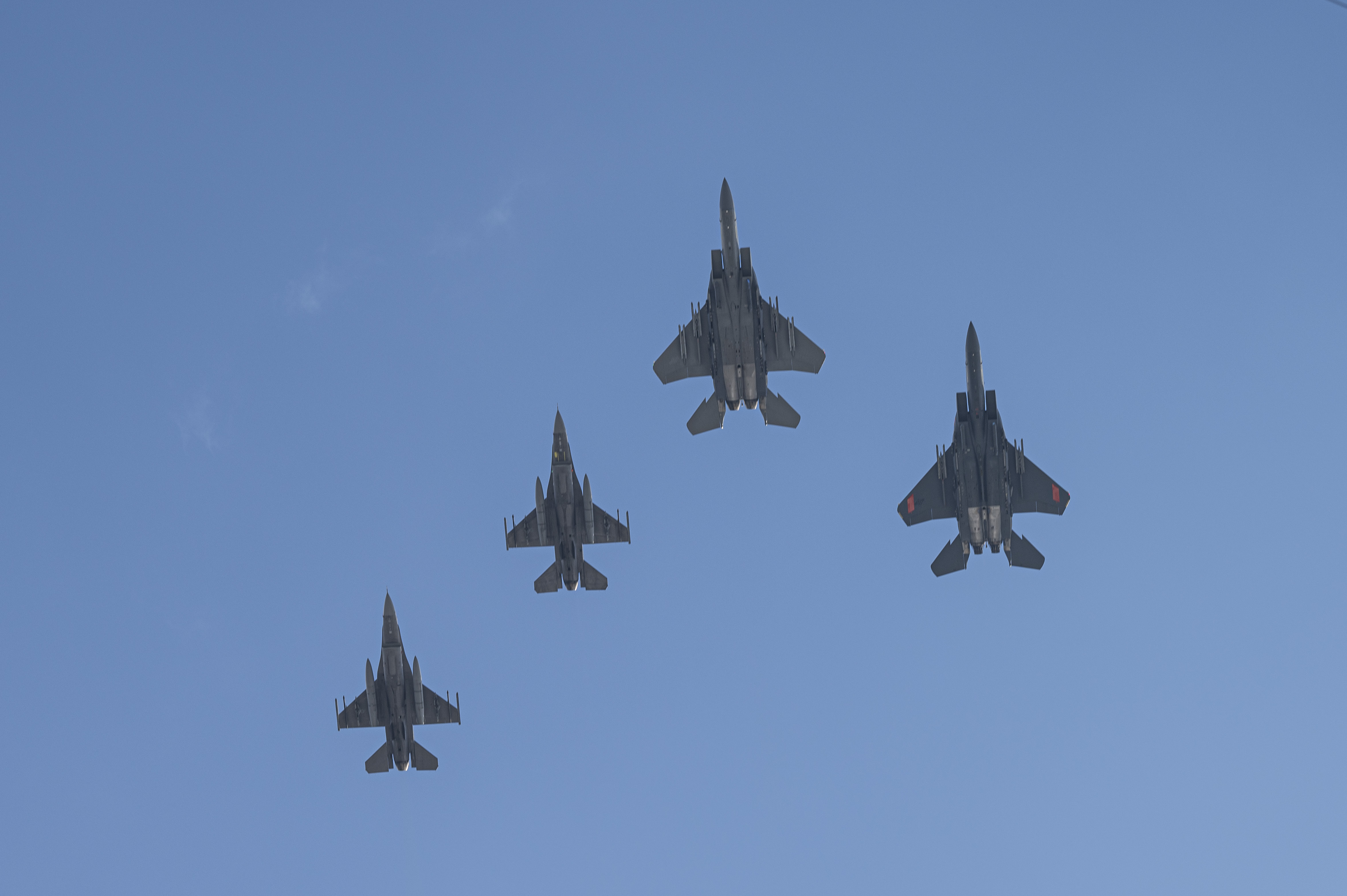 Test Wing brings air power to Gators game > Eglin Air Force Base ...