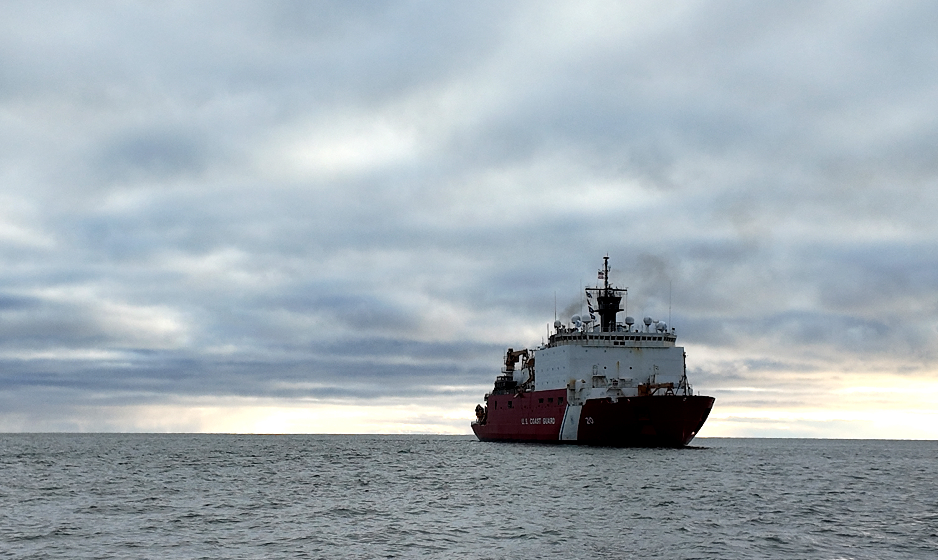 U.S. Coast Guard Cutter Healy crew and embarked science teams discover ...