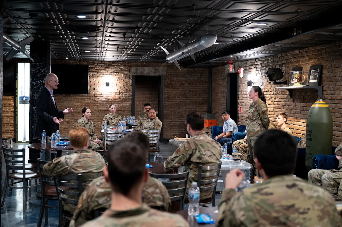 Retired CMSAF James A. Roy visits Maxwell AFB > Air University (AU ...