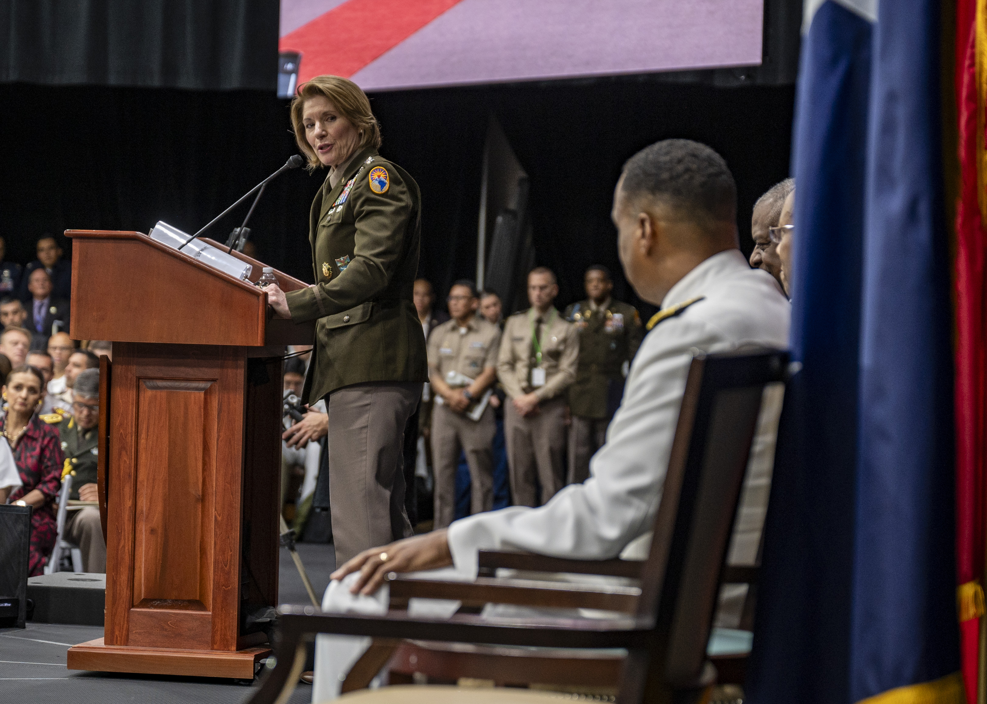 Adm. Holsey Takes Command of SOUTHCOM > U.S. Southern Command > News