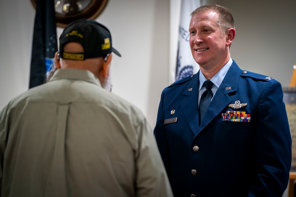 419th Fighter Wing Commander speaks at Sunset City Veterans Day Event ...