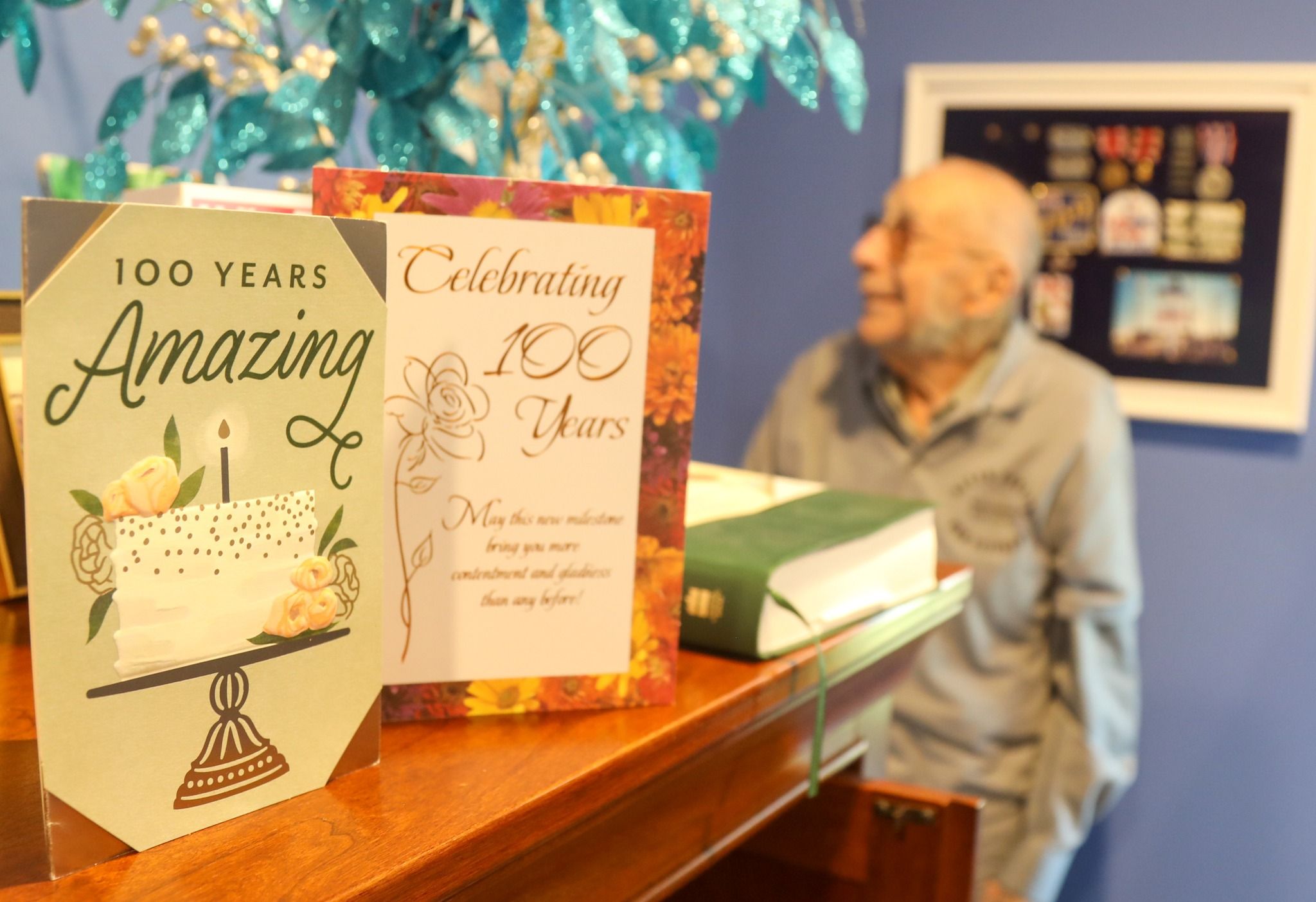 Army Reserve historian documents 100-year-old WWII veteran > 75th U.S ...