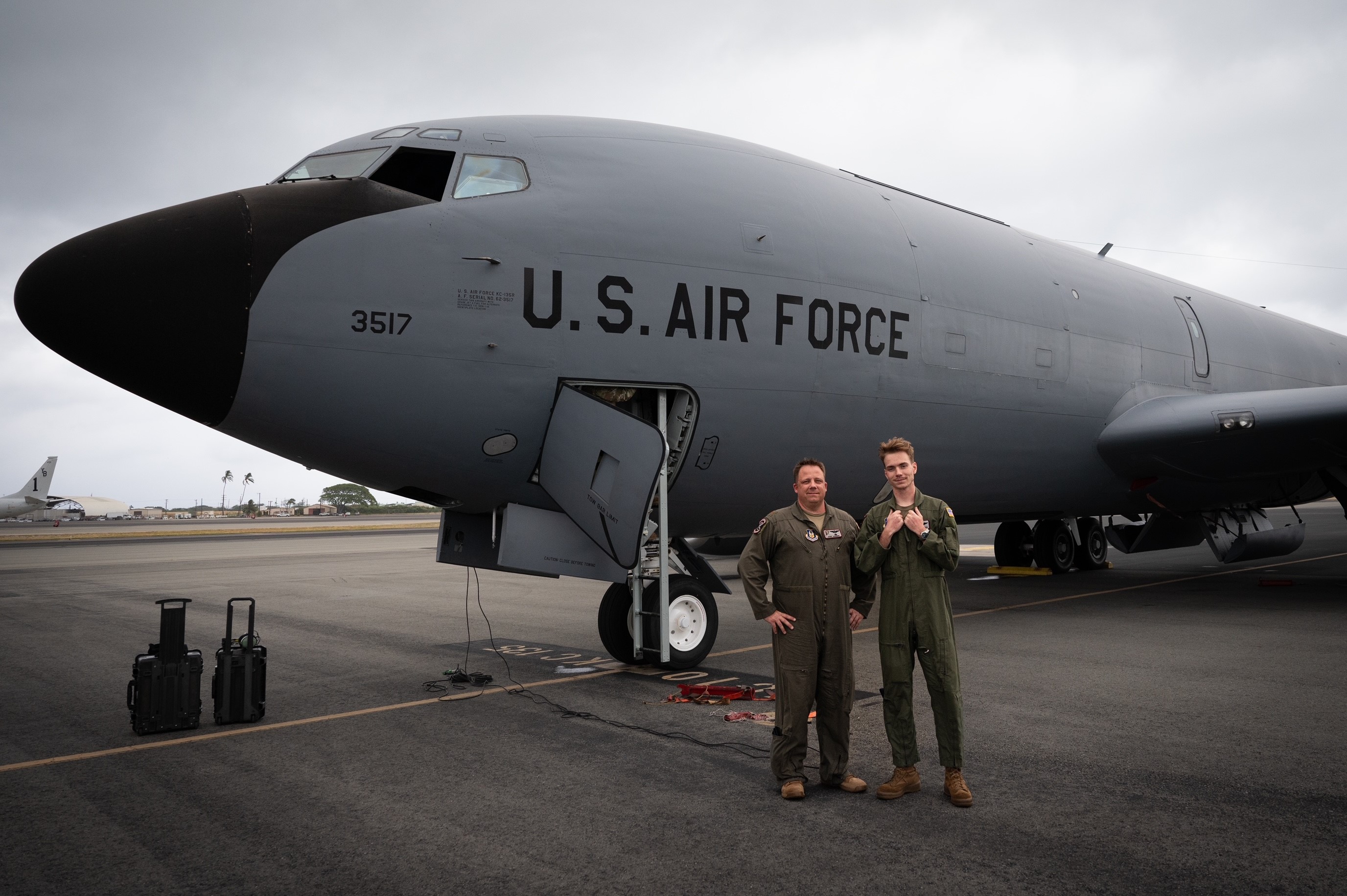Keeping it in the family – A pilot and boom operator > Air Force ...