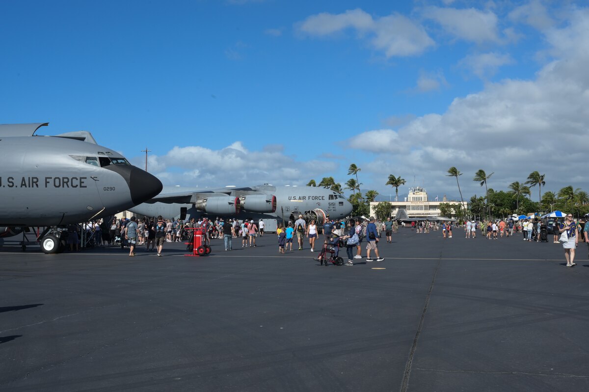 Team Hickam hosts Wings of Aloha Open House > 15th Wing > Article Display