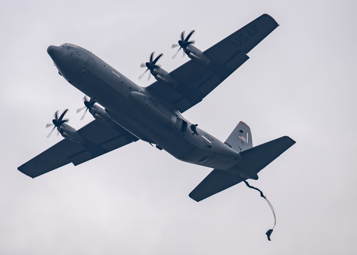 US, ROK complete Airborne training during Freedom Flag 24-1 > 7th Air ...