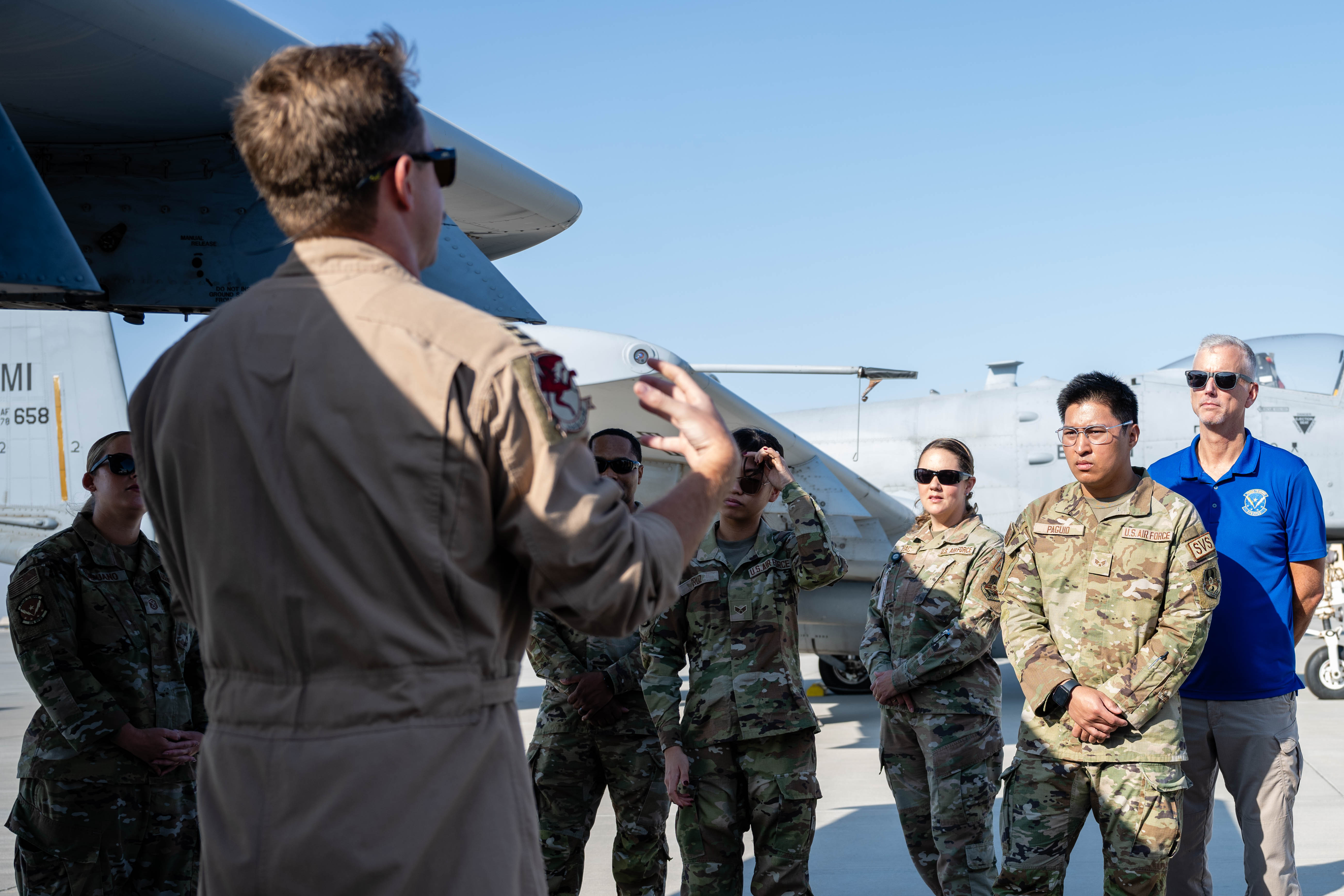 379th EFSS Pet the Jet > U.S. Air Forces Central > Article Display