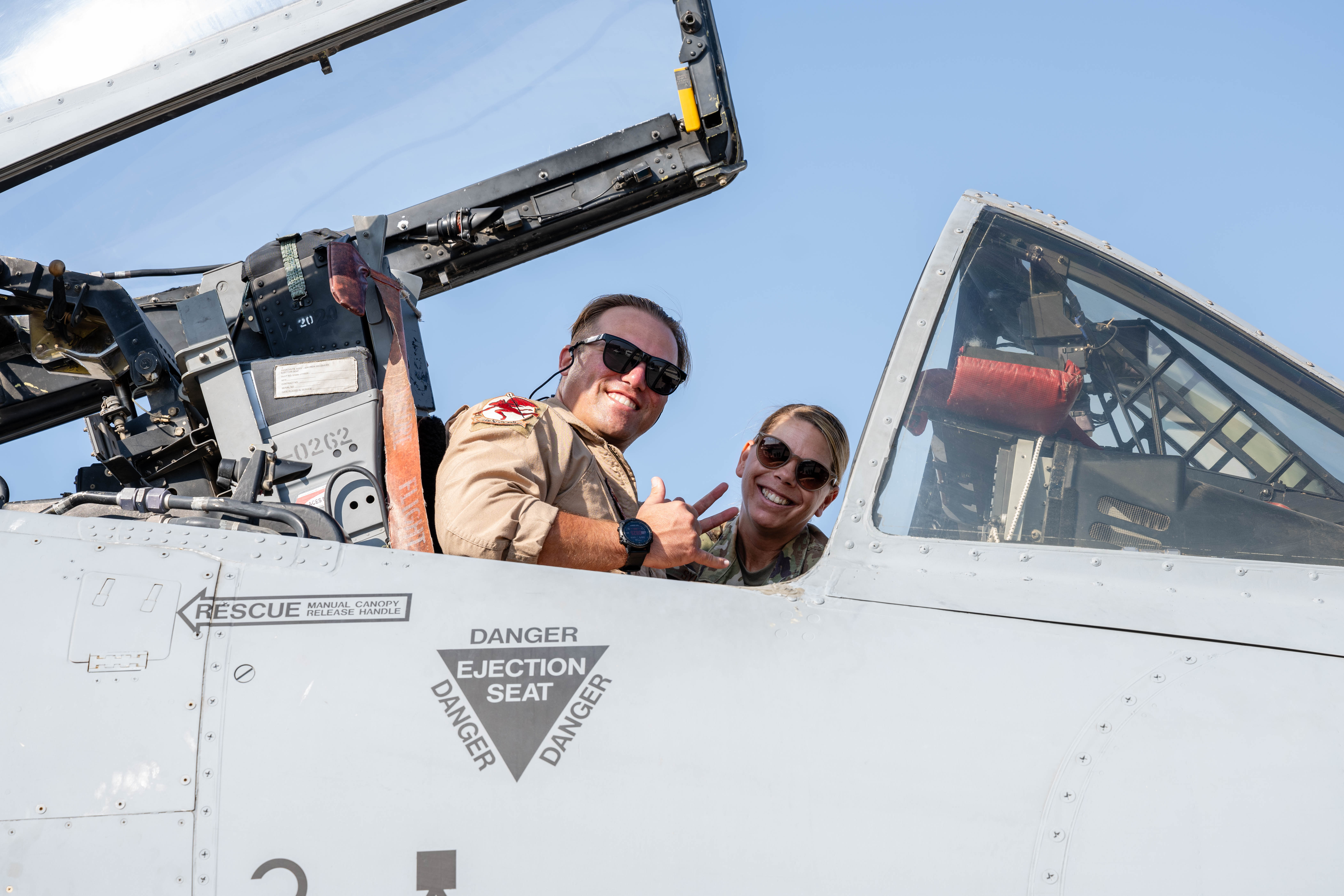 379th EFSS Pet the Jet > U.S. Air Forces Central > Article Display