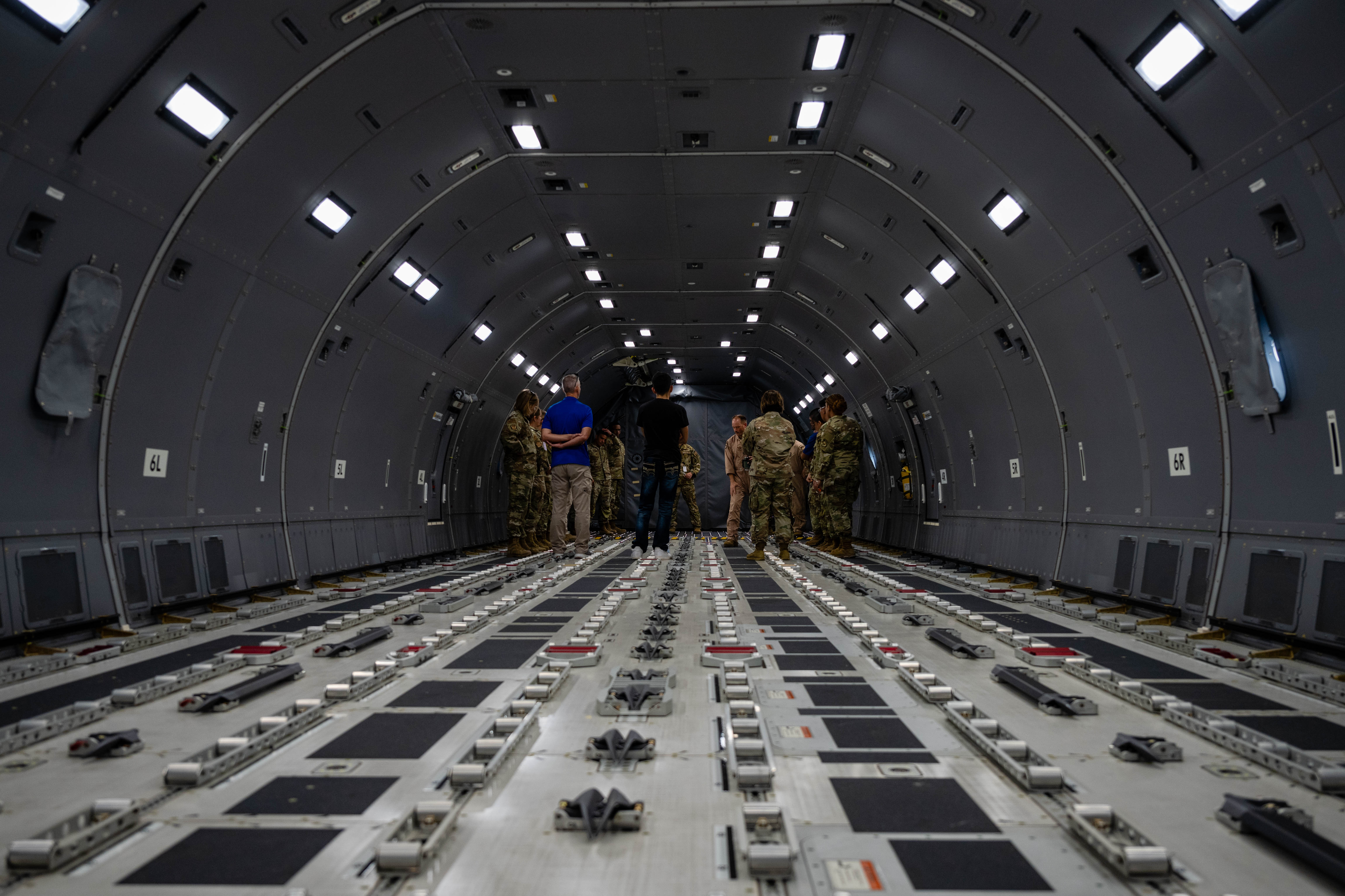 379th EFSS Pet the Jet > U.S. Air Forces Central > Article Display