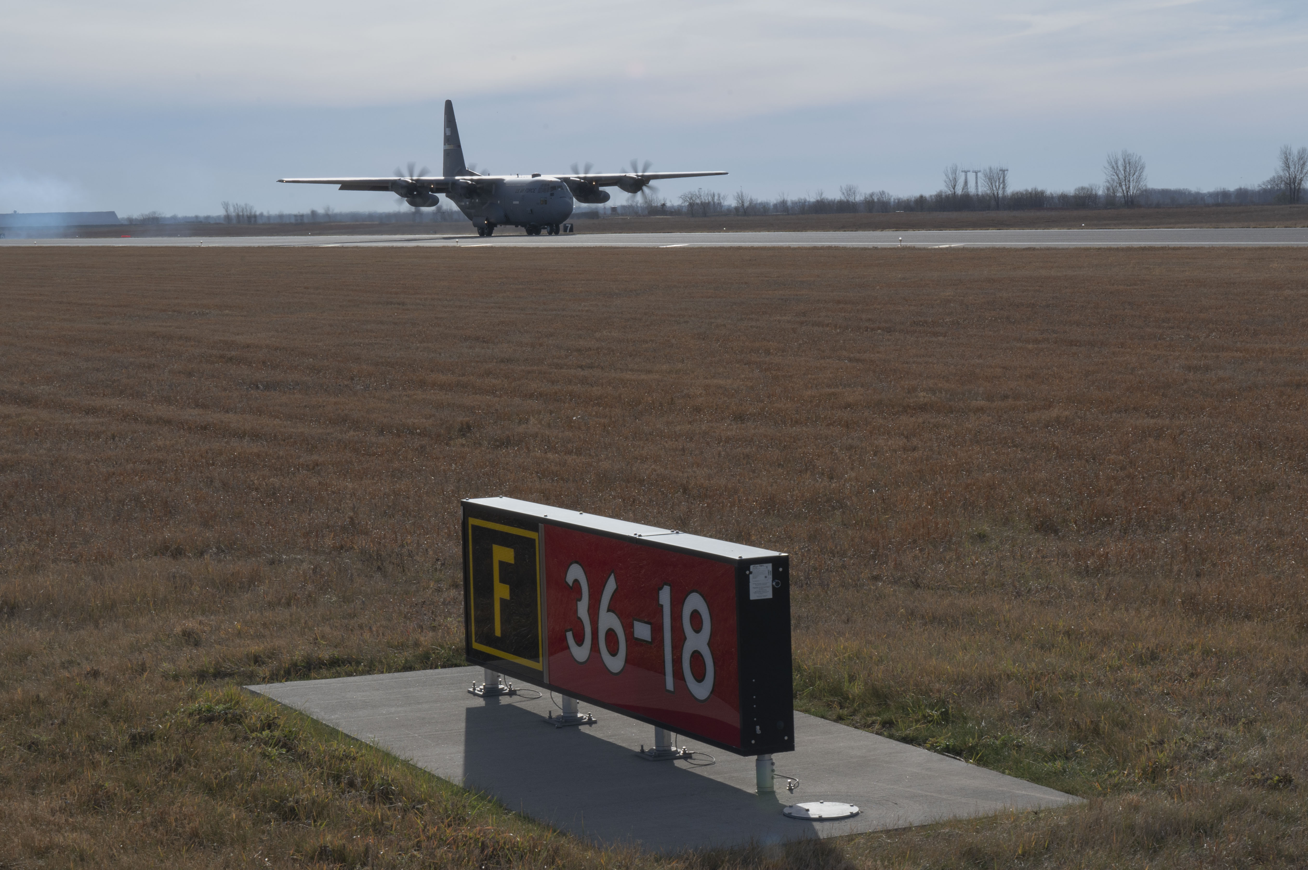 Air Guard C-130 Hercules performs first-ever landing zone touch-and-go ...