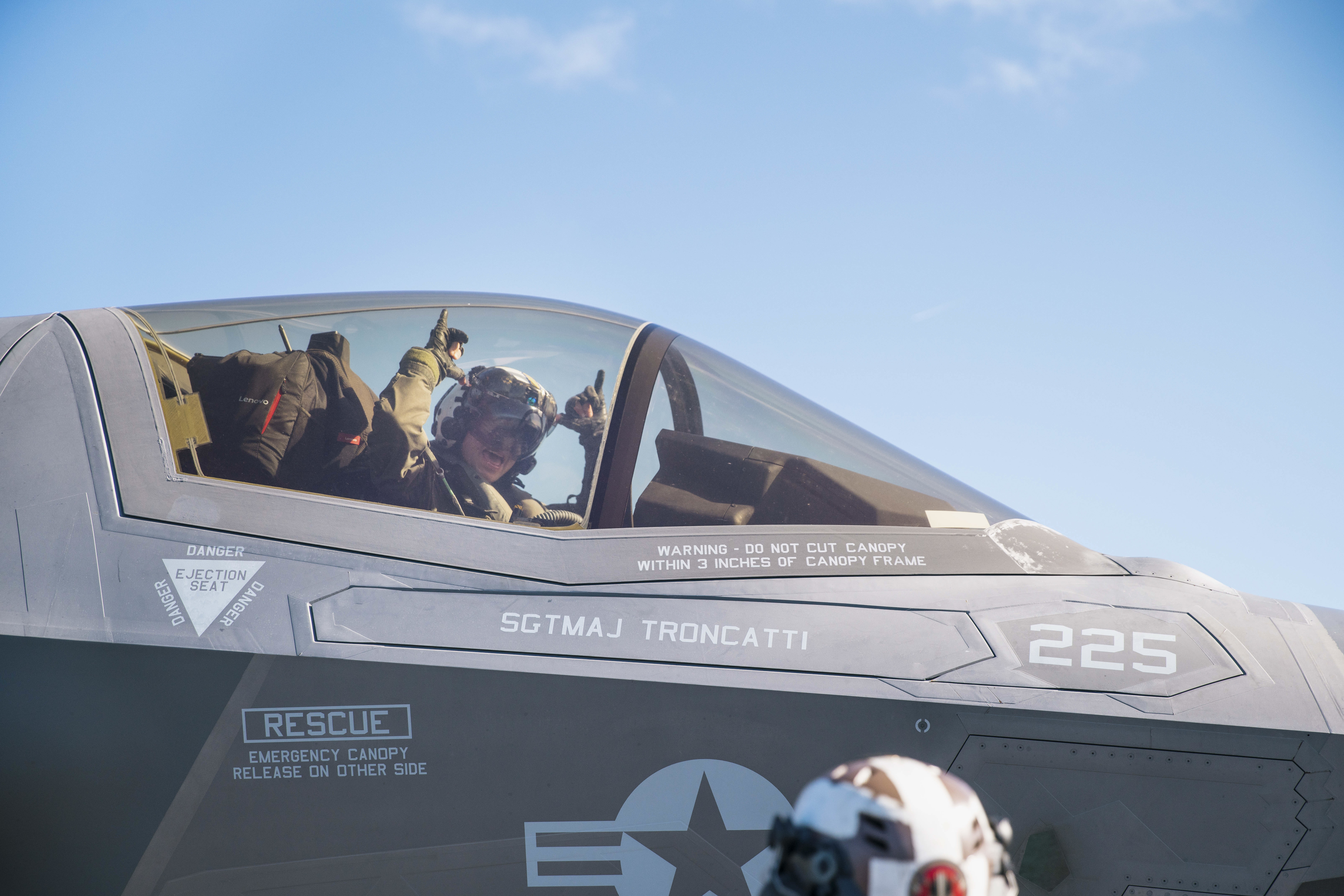USS Boxer and 15th Marine Expeditionary Unit return home after Indo ...