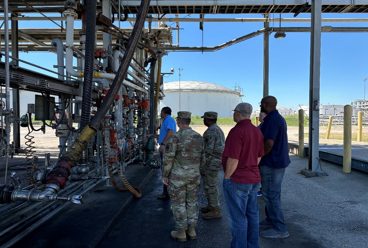 DLA Energy Americas visits Gulf Coast: Strengthening ties with industry ...