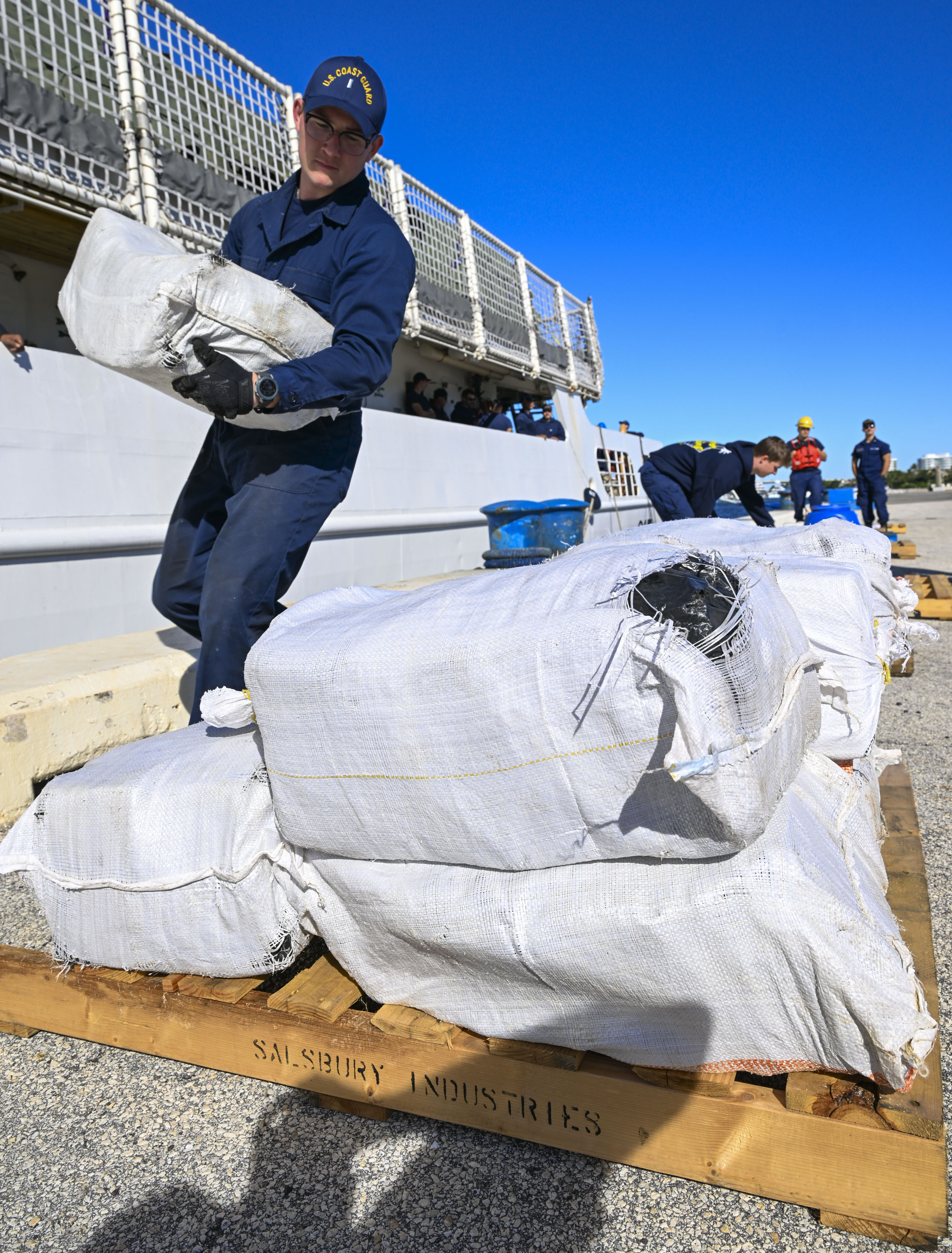 Coast Guard Cutter Vigilant returns home following contraband offload ...