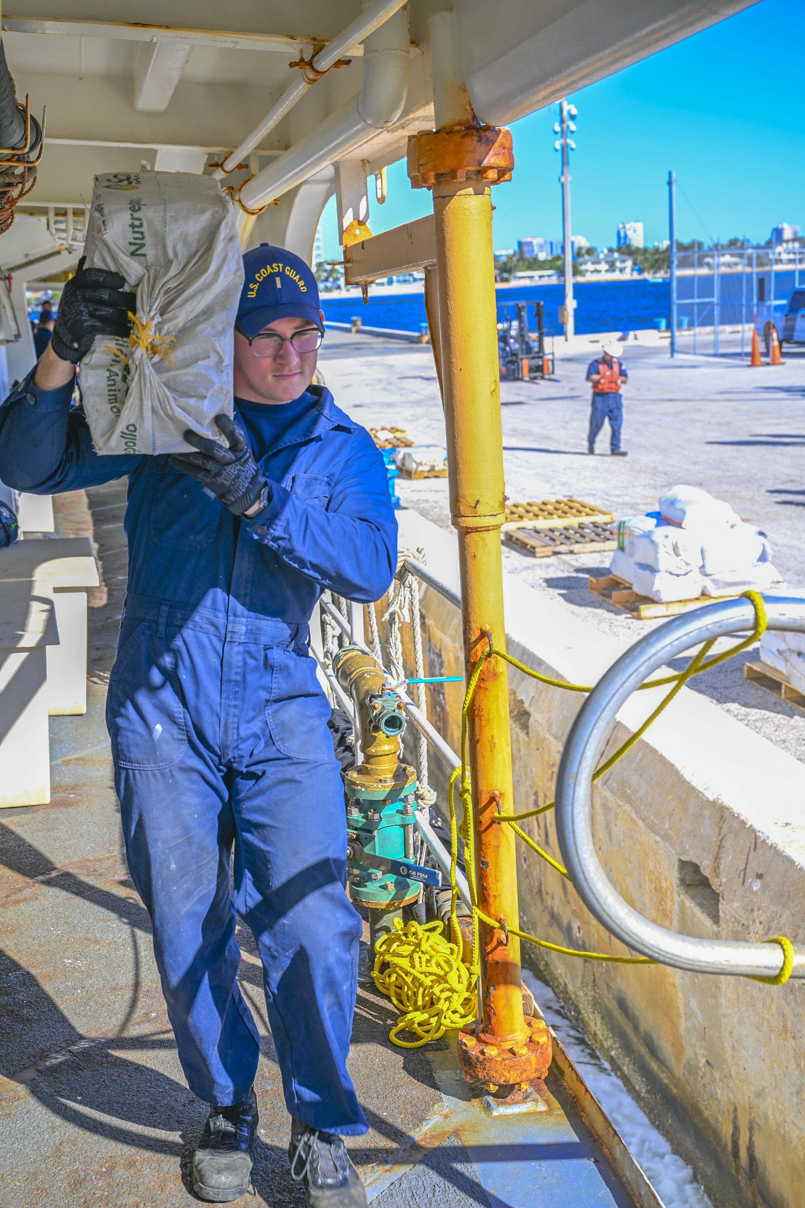 Coast Guard Cutter Vigilant returns home following contraband offload ...