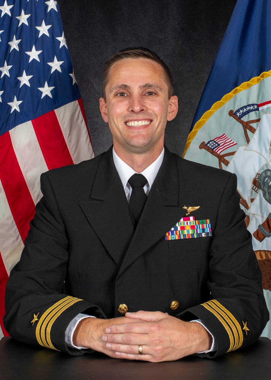 XO > Commander, Navy Region Europe, Africa, Central > Bio Detail