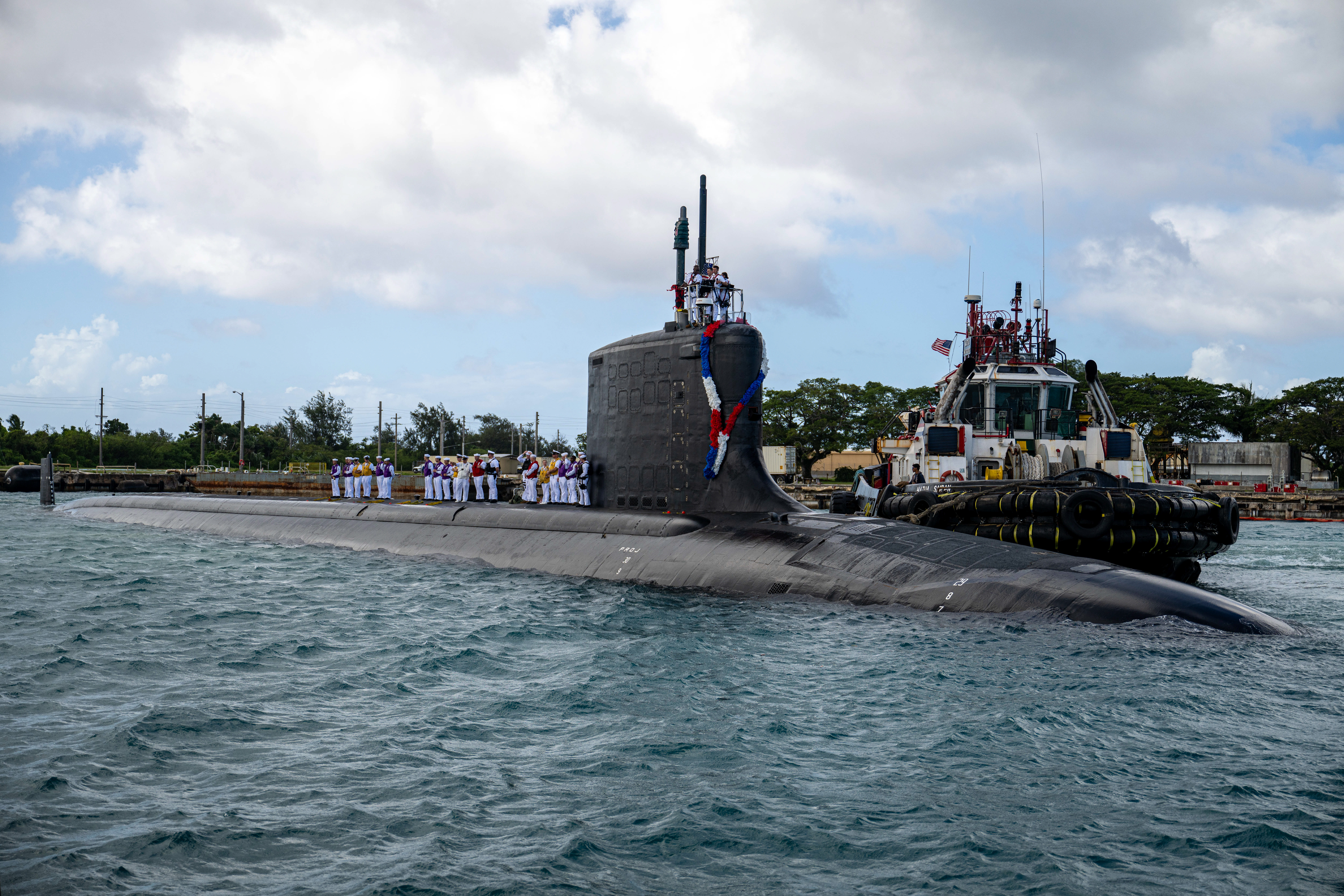First Forward-Deployed Virginia-Class Submarine Arrives in Guam ...