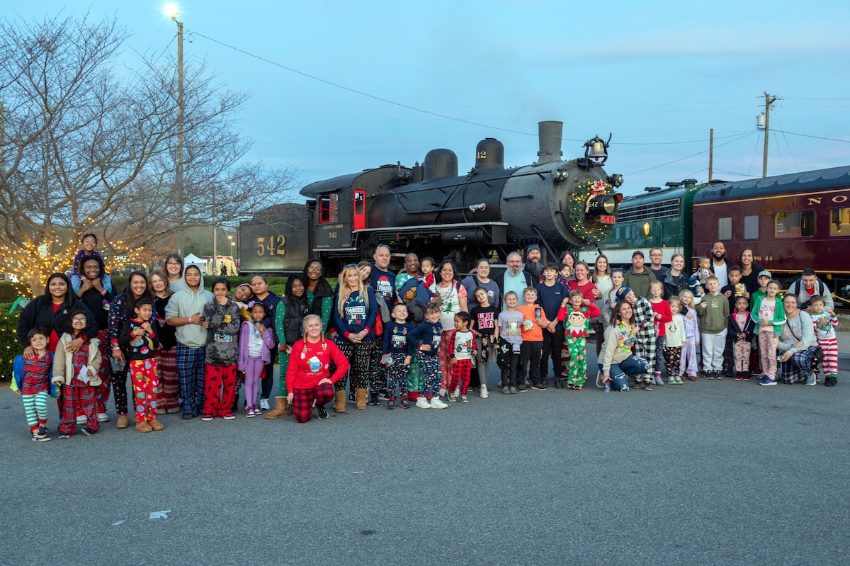 NCNG rides the Polar Express > NC Air National Guard > Display