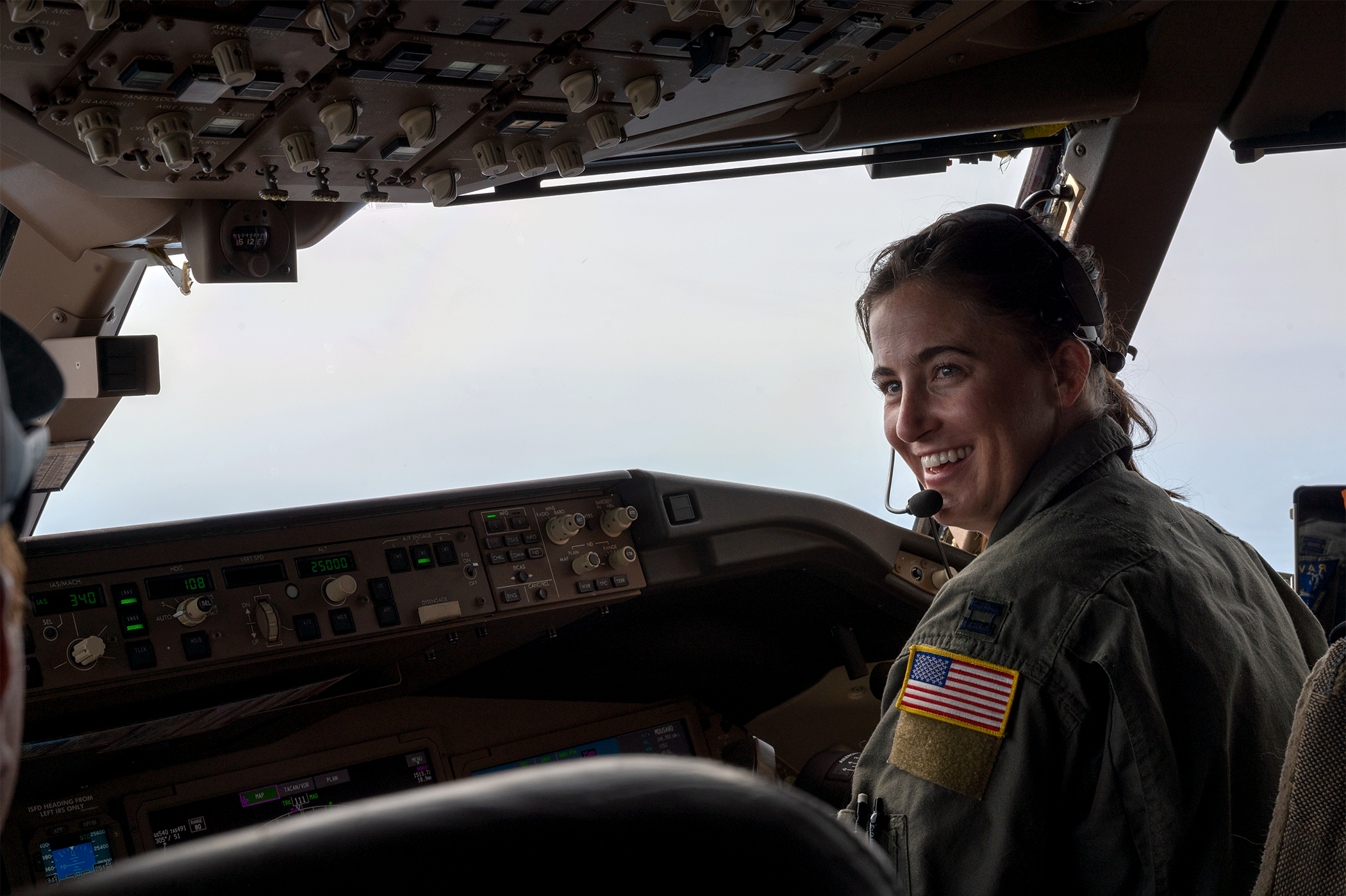 Sully's Full Circle: A Sibling Reunion at 25,000 Feet > McConnell Air ...
