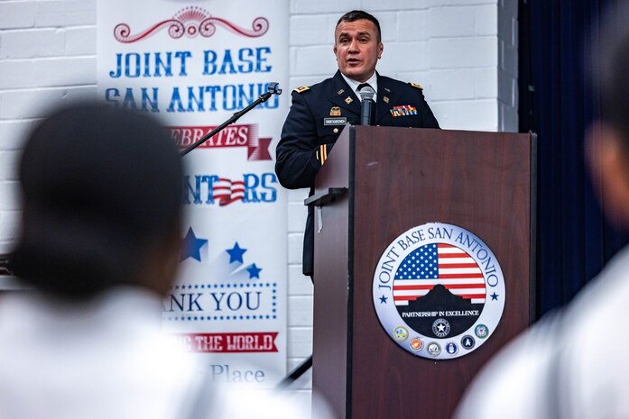 US Army South foreign area officer welcomes America’s newest citizens