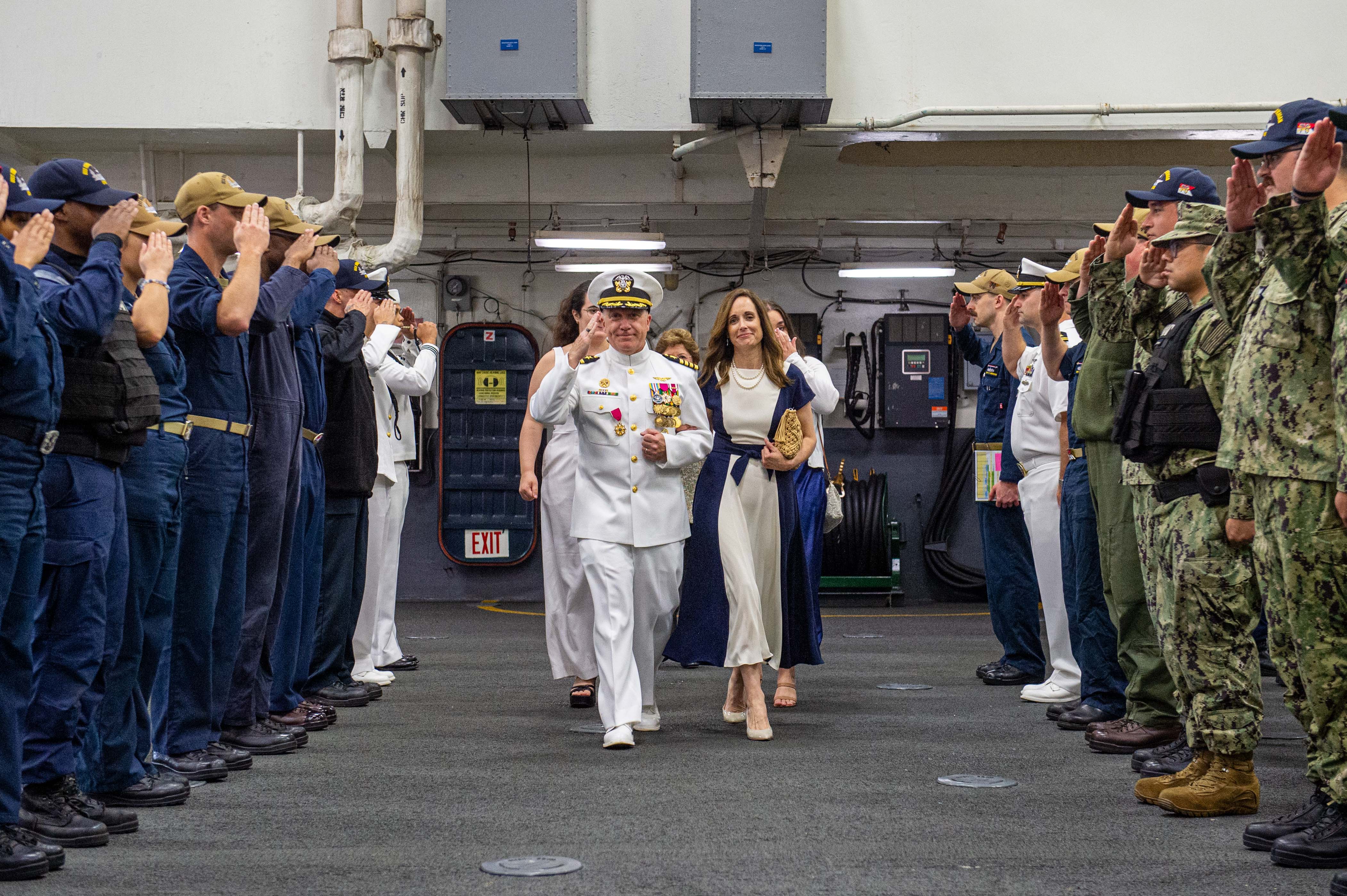 USS Ronald Reagan holds change of command > United States Navy > News ...