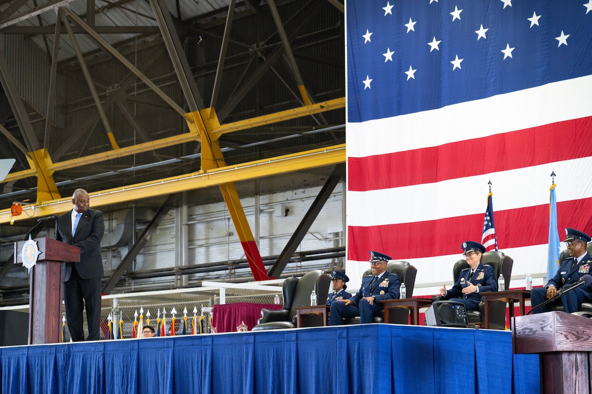 Transportation Command welcomes Gen. Reed as new commander > Scott Air ...